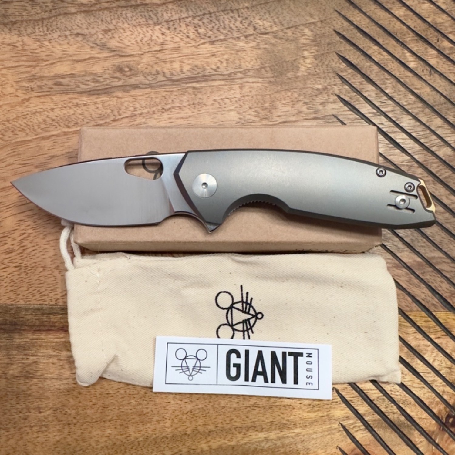 Bladebinge - Giant Mouse Ace Tribeca Titanium and Magnacut