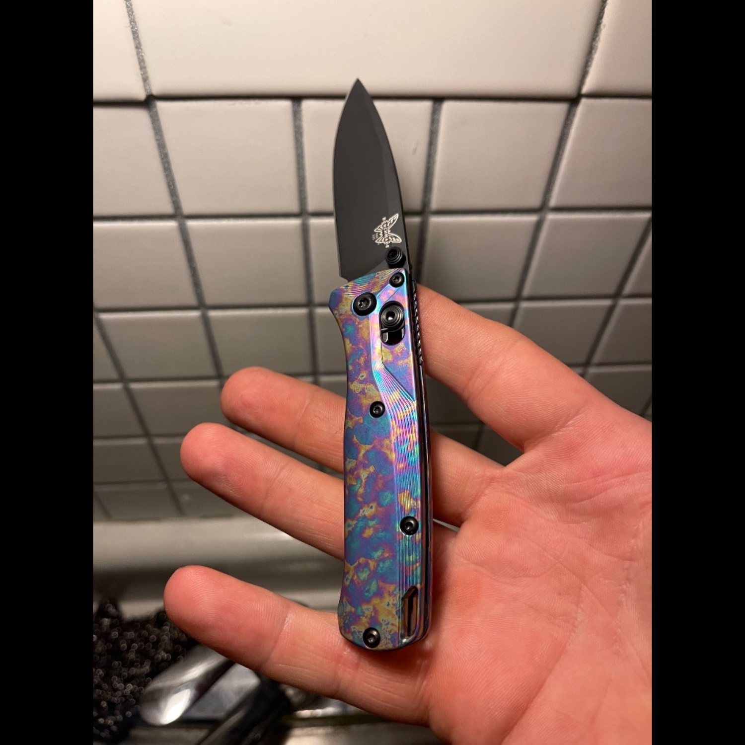 Bladebinge - Benchmade Mini Bugout Flytanium Kaleidoscope Titanium Scales