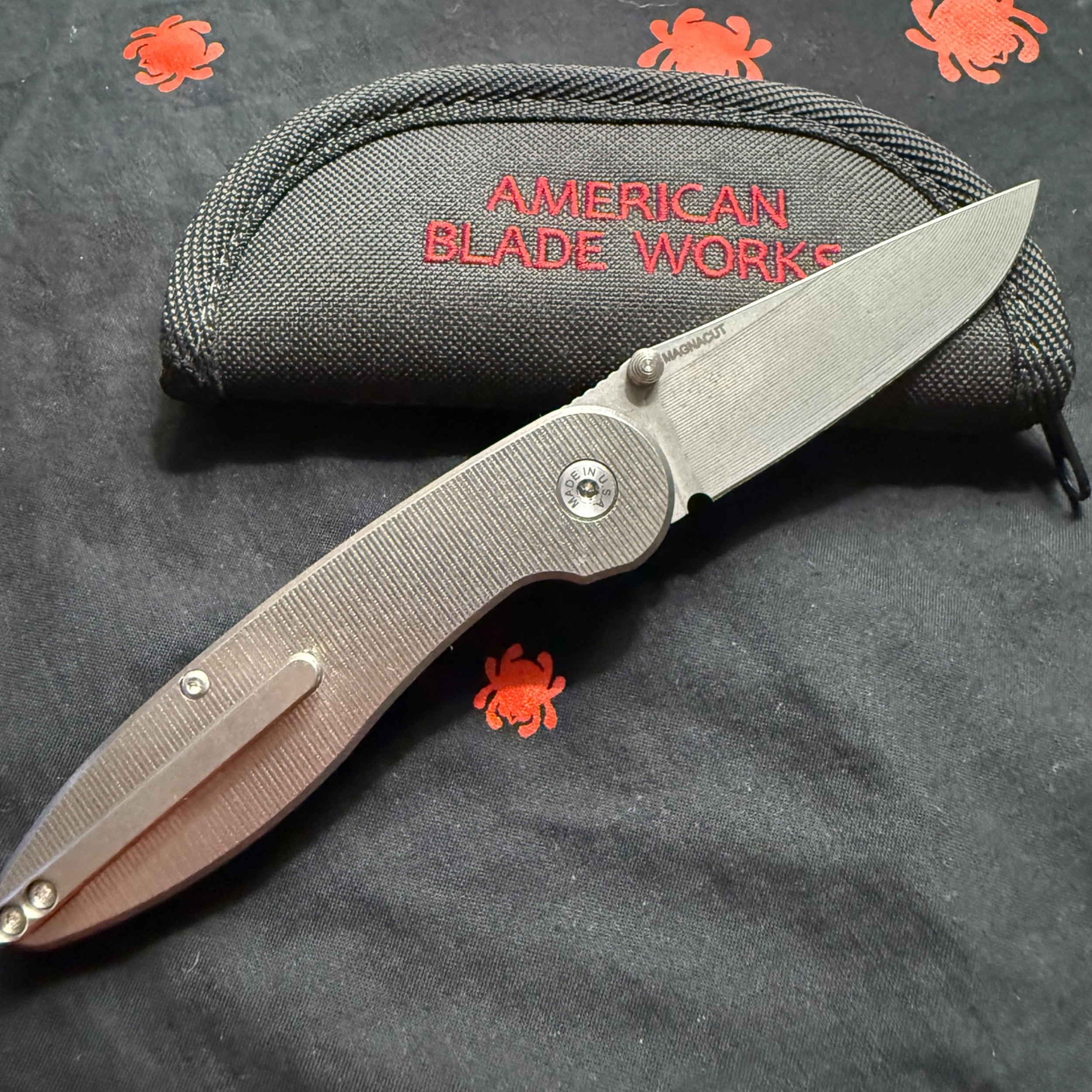 Bladebinge - American Blade Works Model 1 button lock