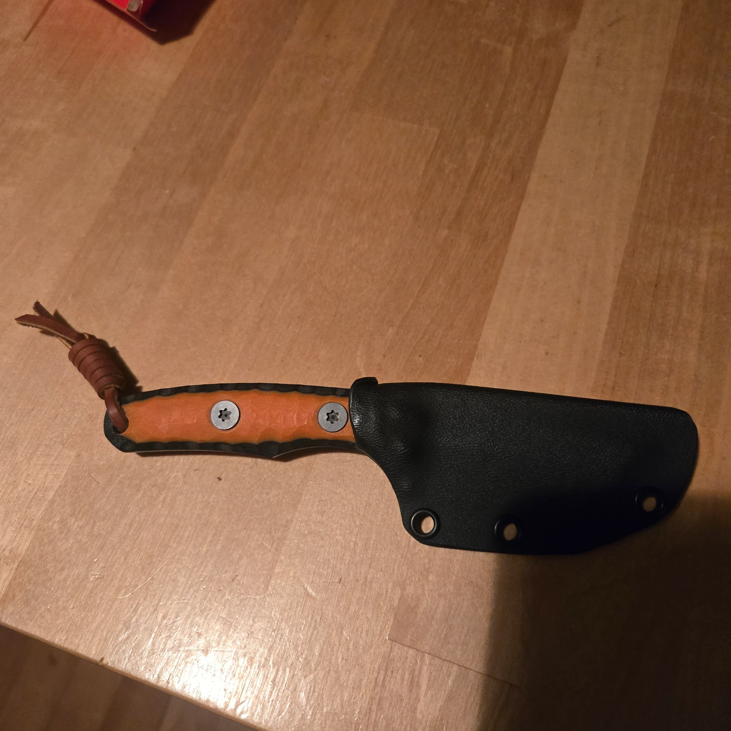 Bladebinge - Custom Boros Blades Modified Tanto