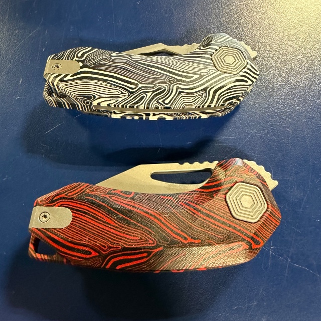 Bladebinge - Damned Designs Anzu Liner Lock Knife Damascus G10 14c28n