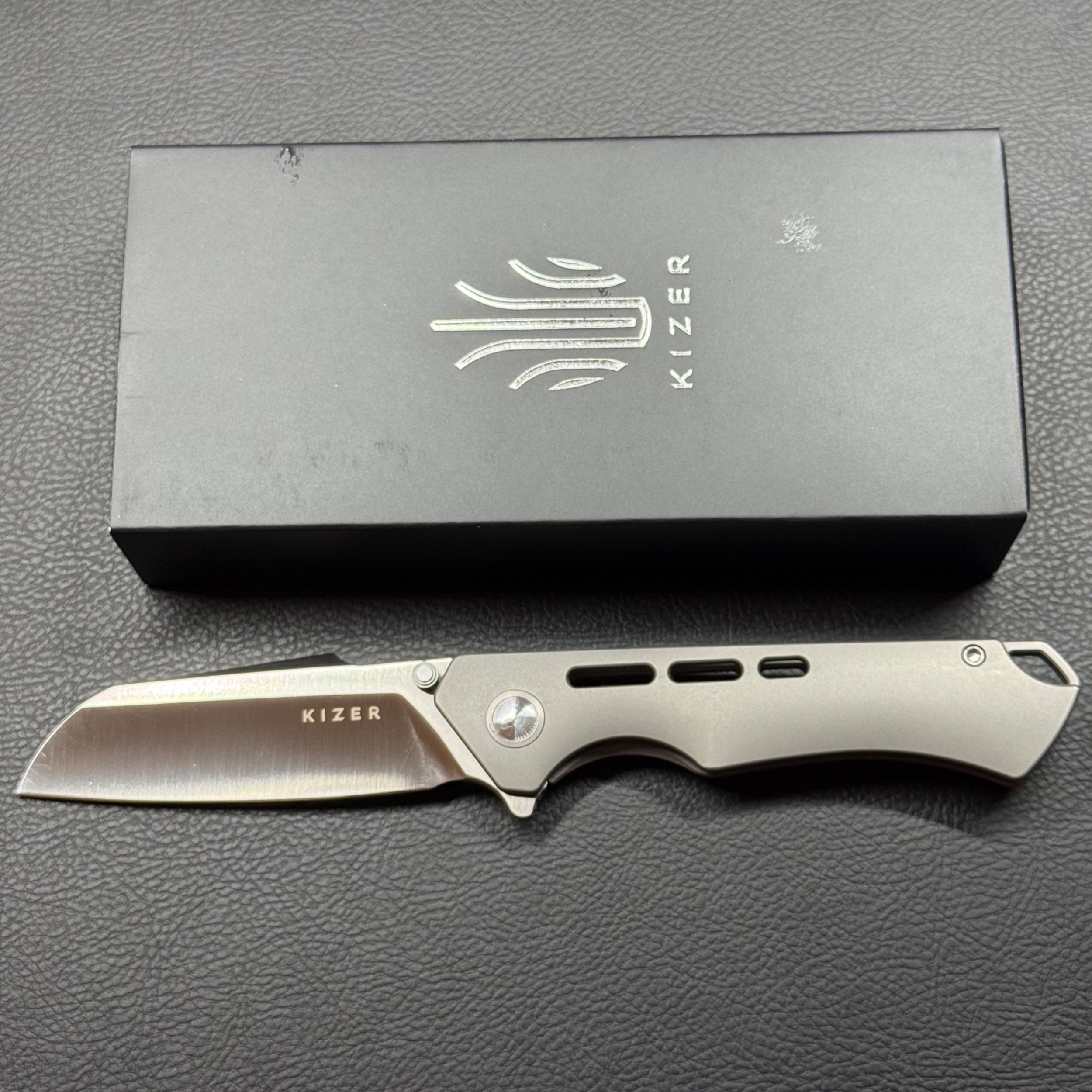 Bladebinge - Kizer Crest Frame Lock Knife Titanium (3.4" Satin S35VN ...