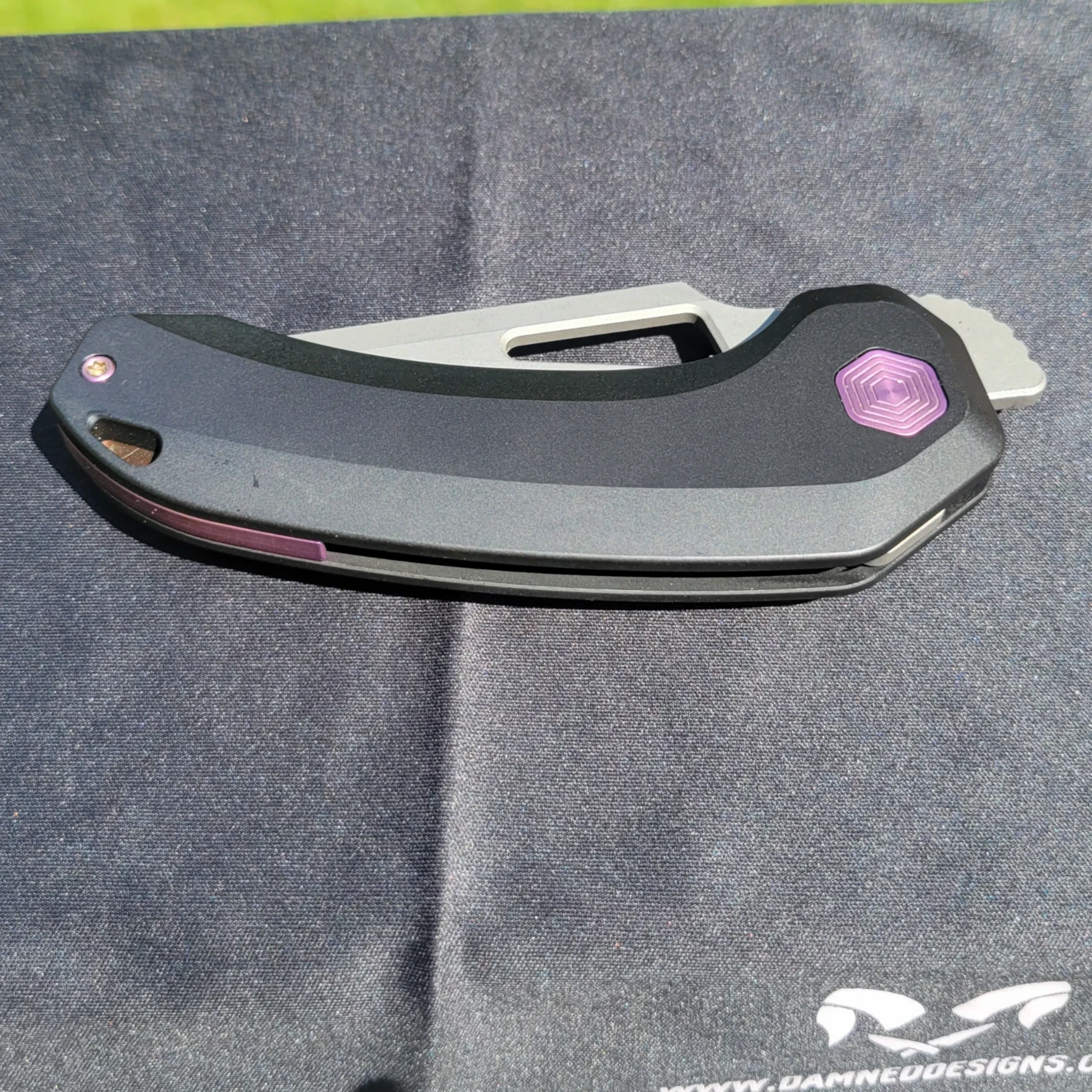 Bladebinge - Damned Designs Oni XL