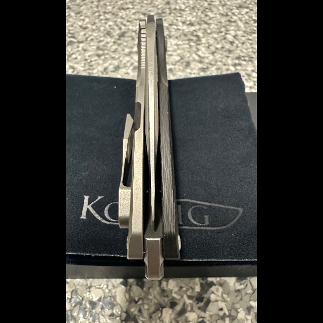 Bladebinge - Koenig Arius Gen4 with Factory Carbon Fiber Scale