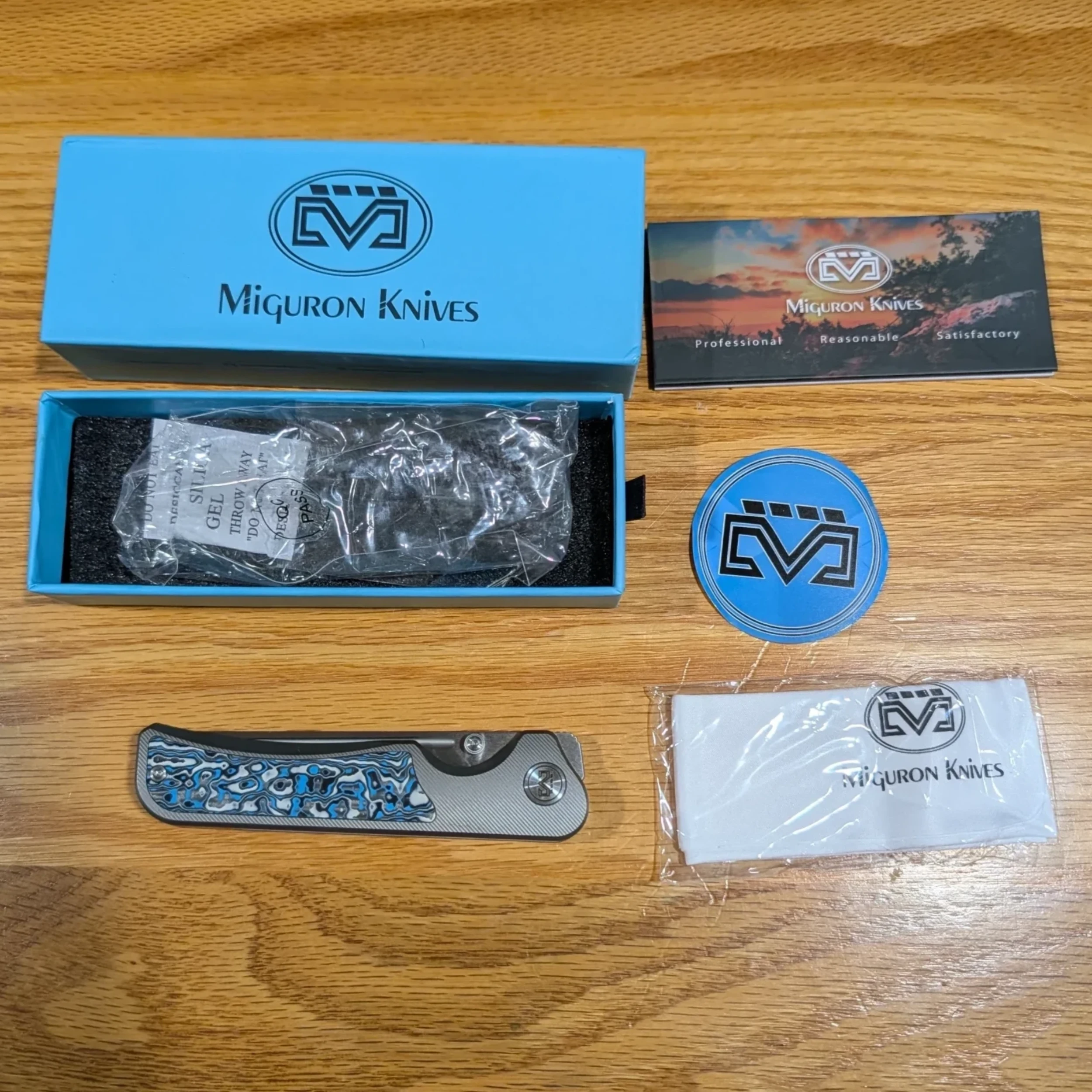 Bladebinge - Miguron Pagos II Folding Knife Titanium/Blue Carbon Fiber ...