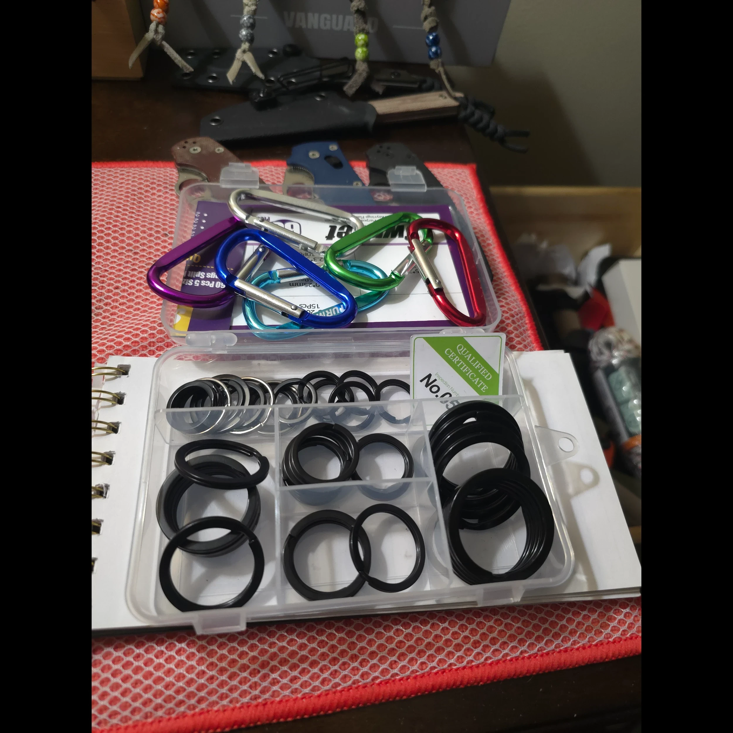 Bladebinge - FREE D-rings with added key ring