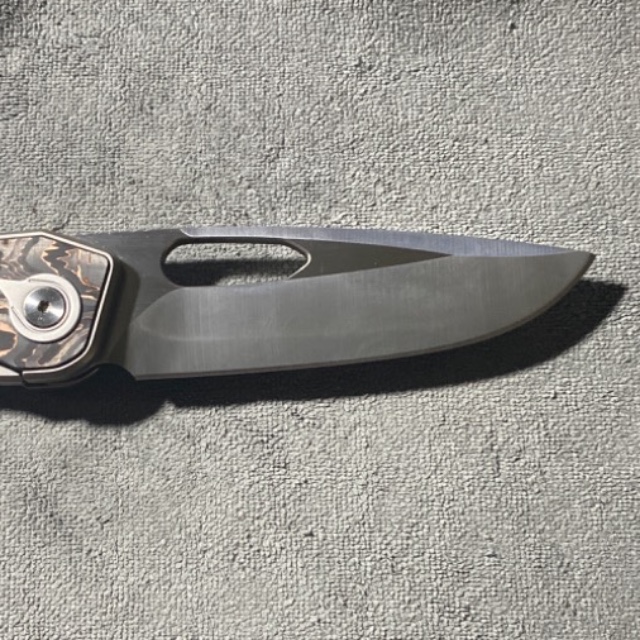 Bladebinge - Caelum Blade Designs Ari