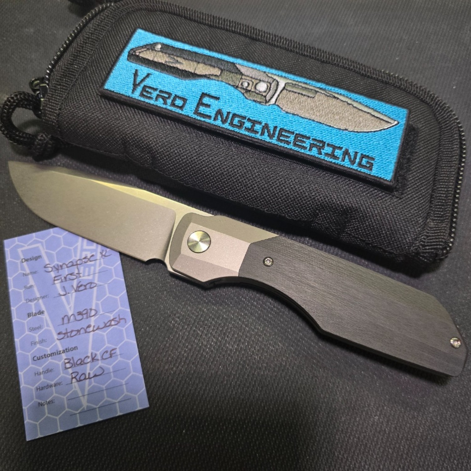 Bladebinge - Vero Engineering Synapse XL First Run stonewash, end-cut carbon fiber.