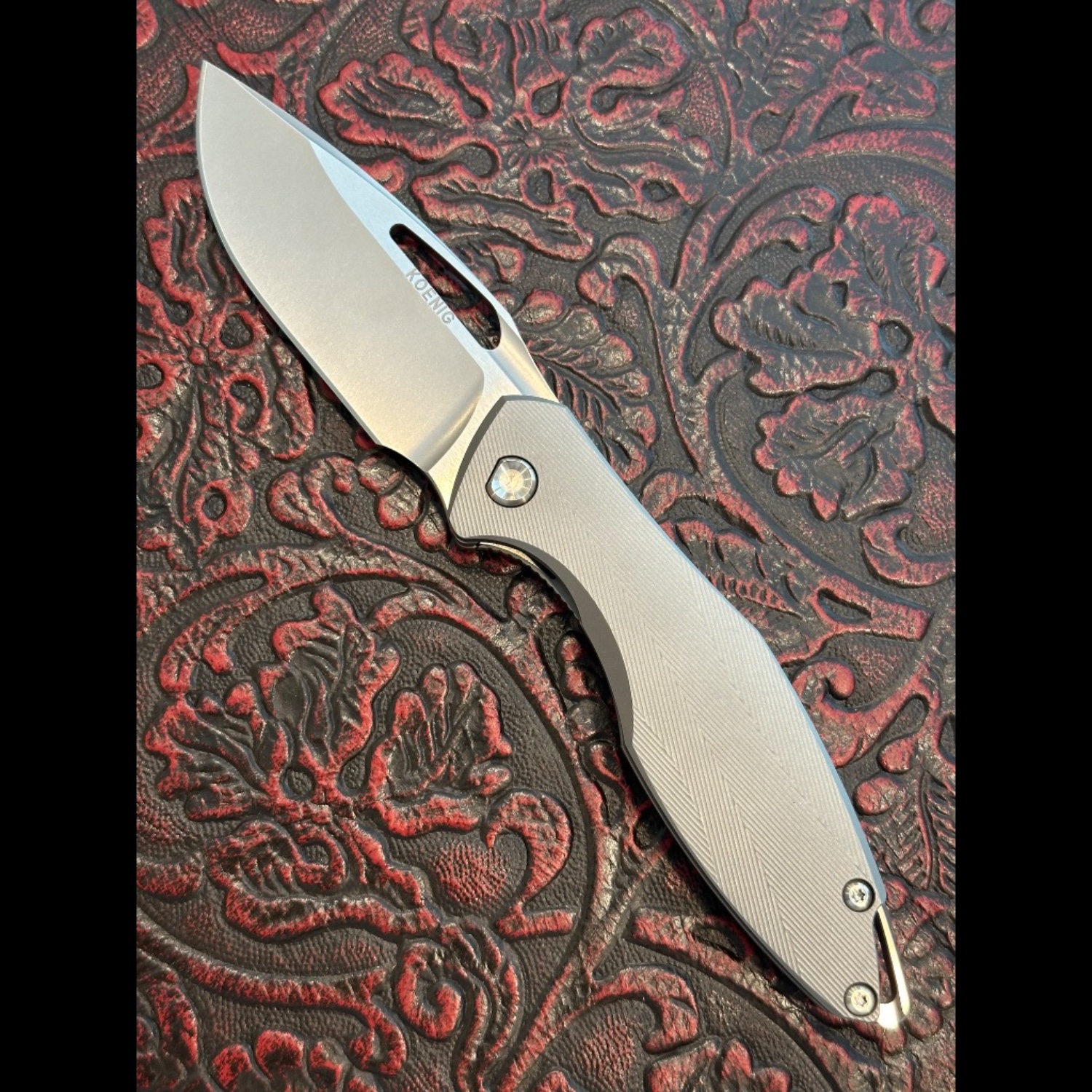 Bladebinge - Koenig Knives Flipper Delete Arius, Two-Tone M390 Blade ...