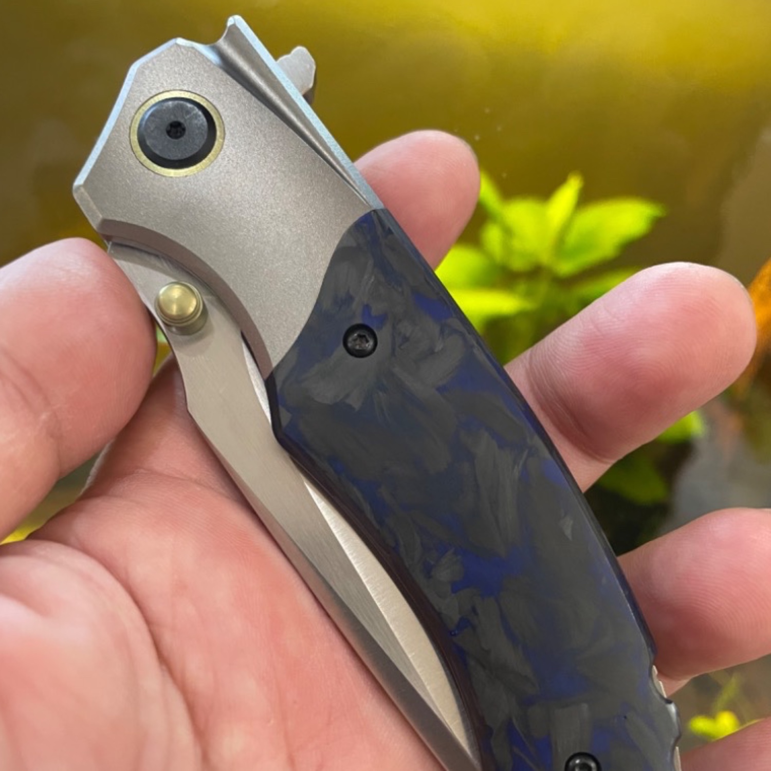 Bladebinge - Miguron Centurion Blue CF Titanium knife M390