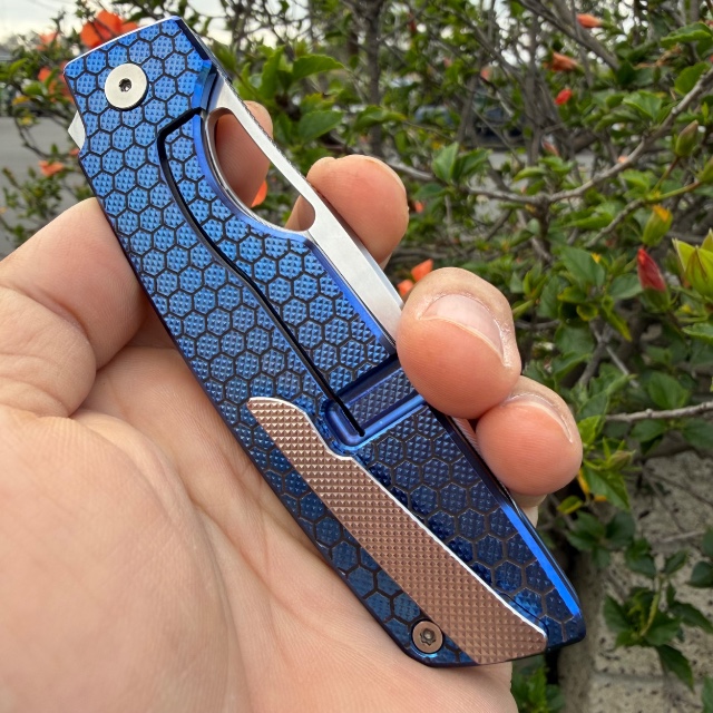 Bladebinge - 🔥🔥 Rob Johnson Cedar Knife Custom RWL34 Blue Honeycomb ...