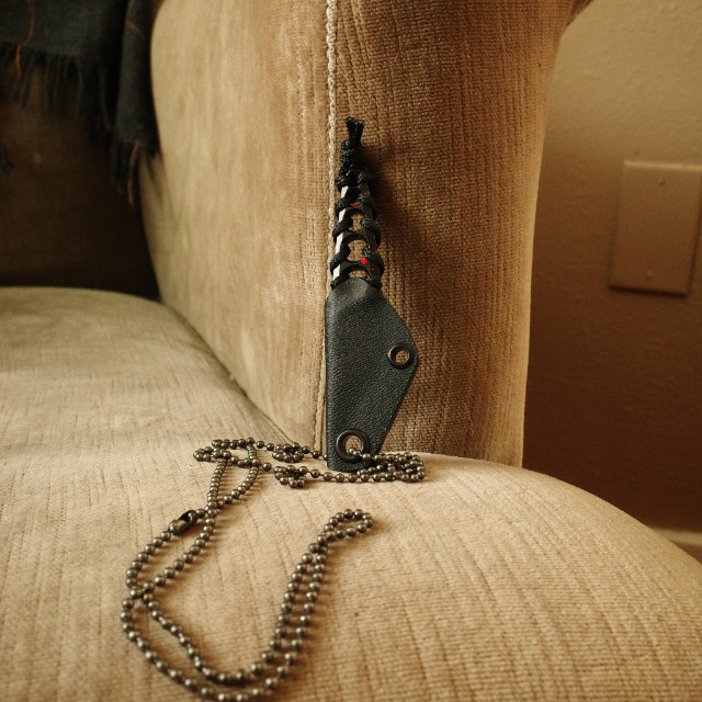 Bladebinge - Amsler Tools Kiri Key (Neck Knife) - S45VN & Blood ...