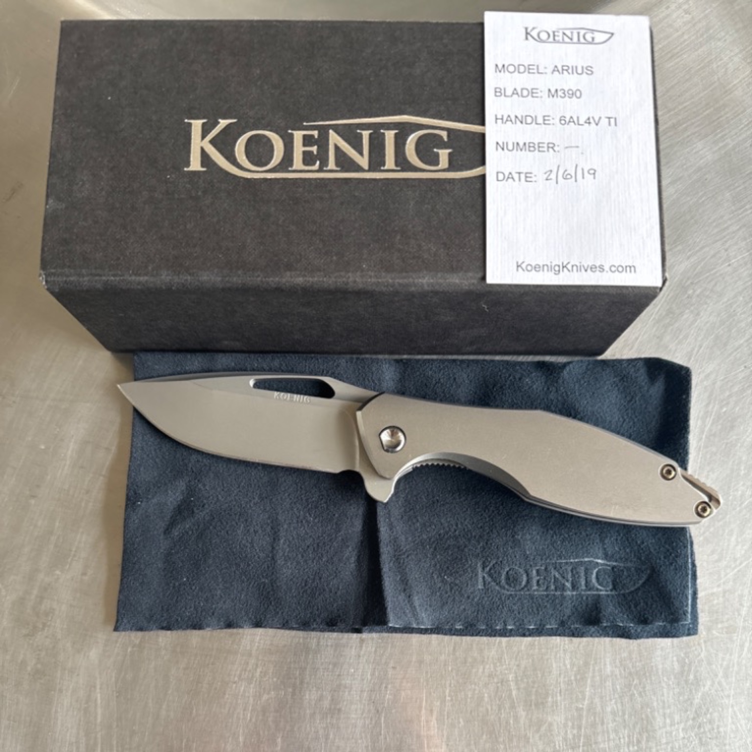 Bladebinge - Koenig Arius Smooth Bronze Hardware Gen 3