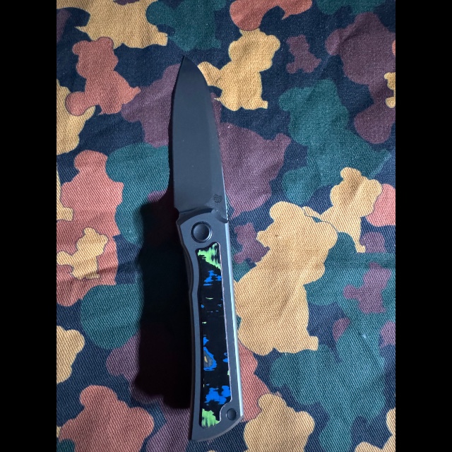 Bladebinge - North Mountain Blade Moon 2526-Glow-CF MINI knife