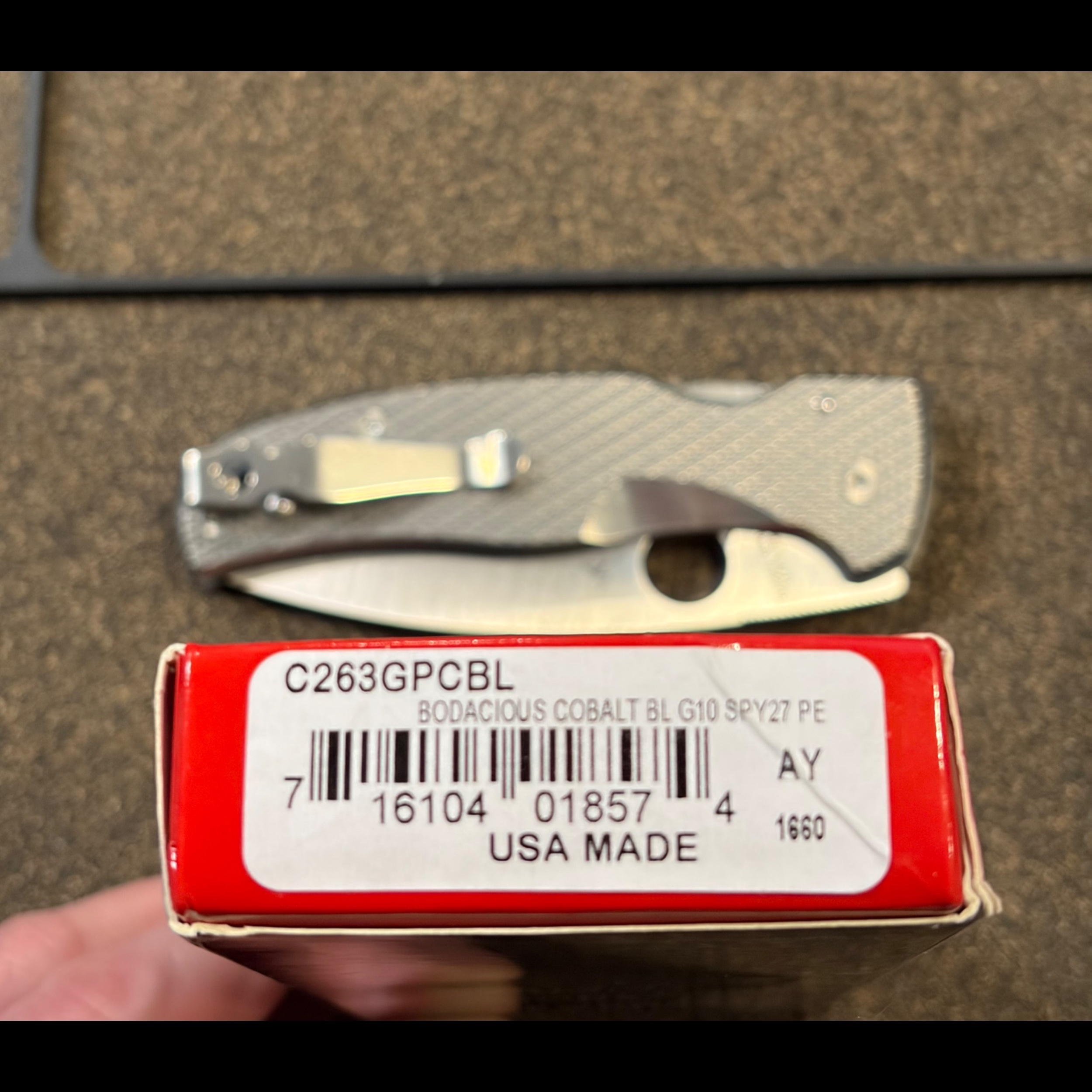 Bladebinge - Spyderco Bodacious Spy27 RGT Ti