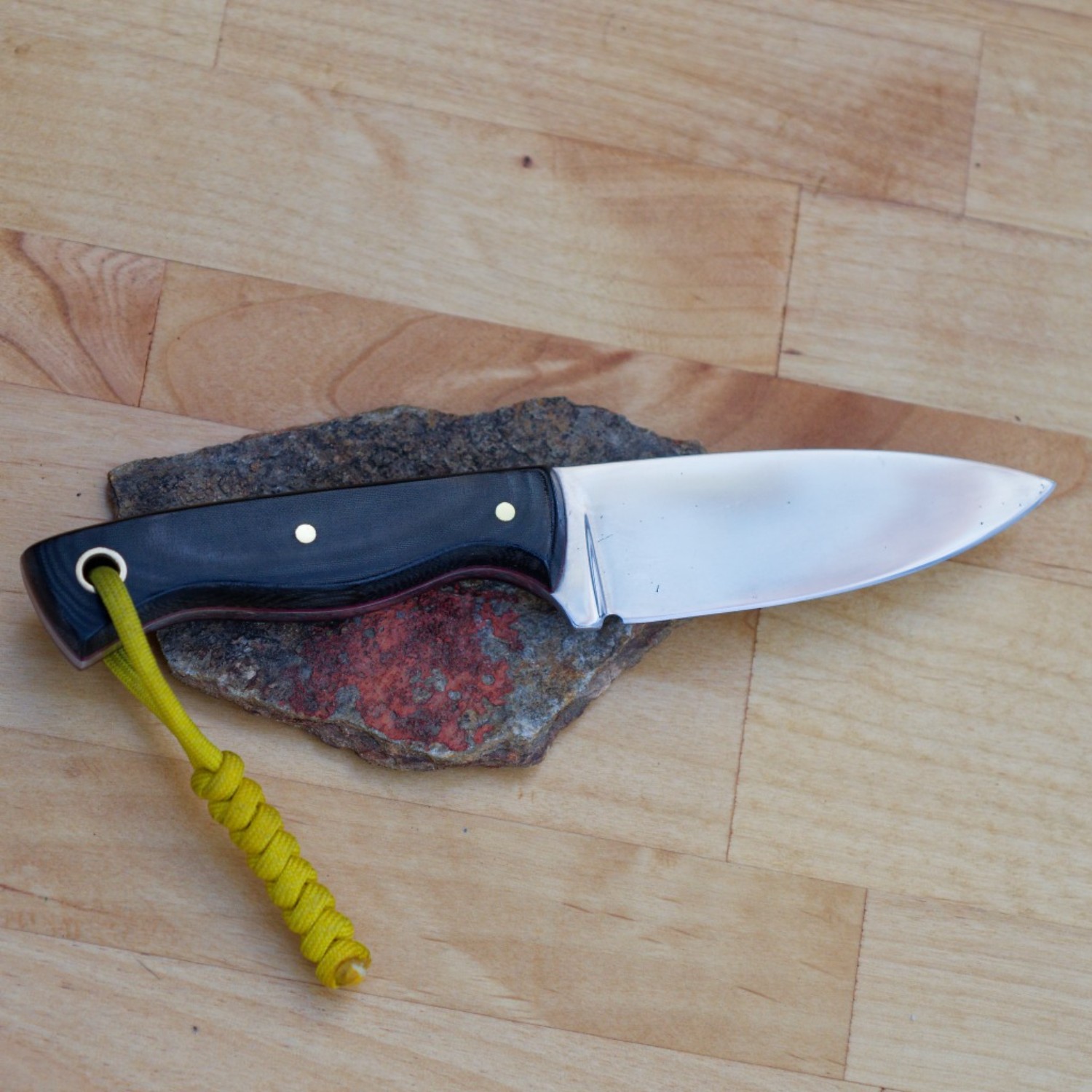 Bladebinge - VF Knife - 1095 full tang blade with linen micarta scales, resin paper liners and ...