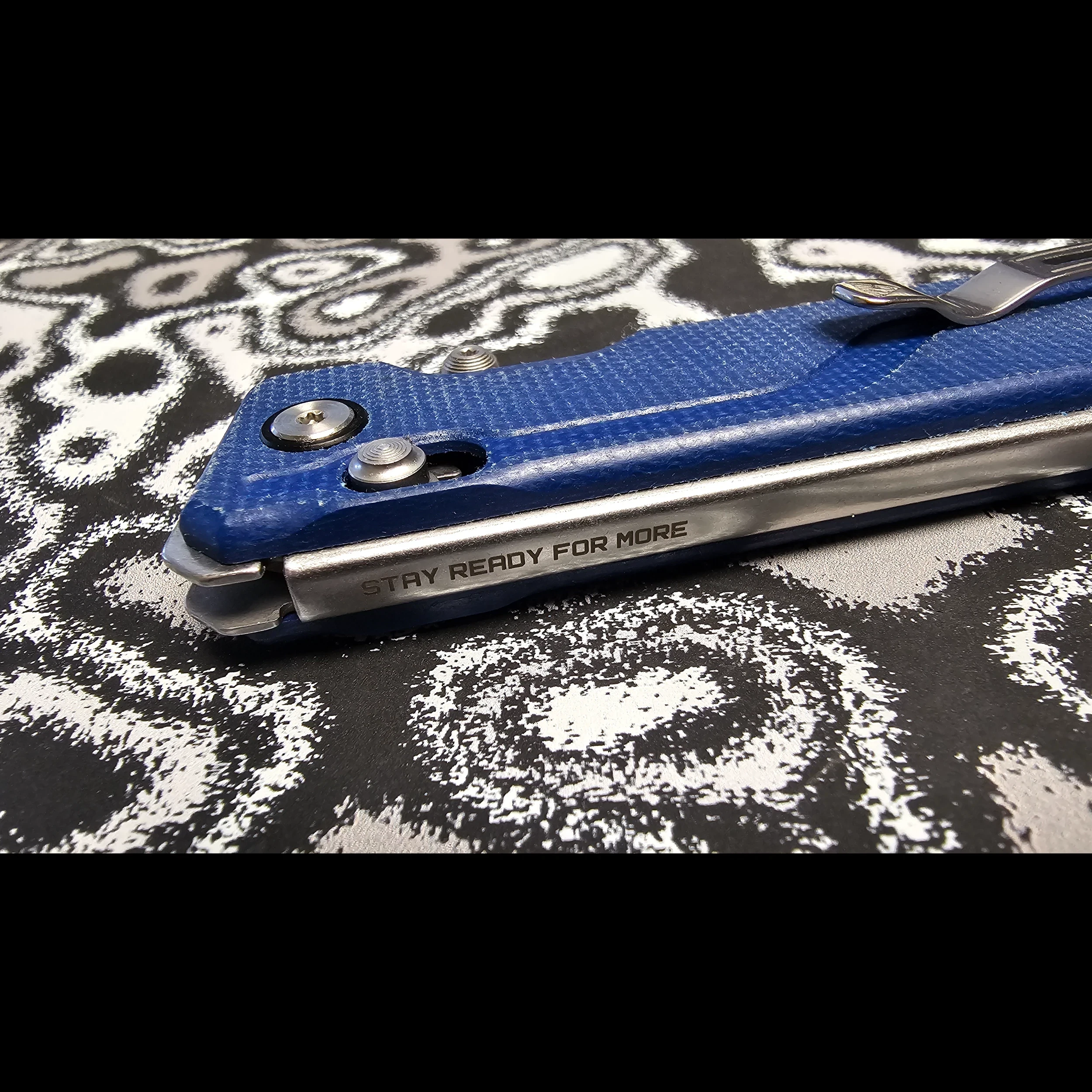 Bladebinge - SRM 7228BME2 Rubik Bead Blast Ambi Lock Knife Blue Micarta ...