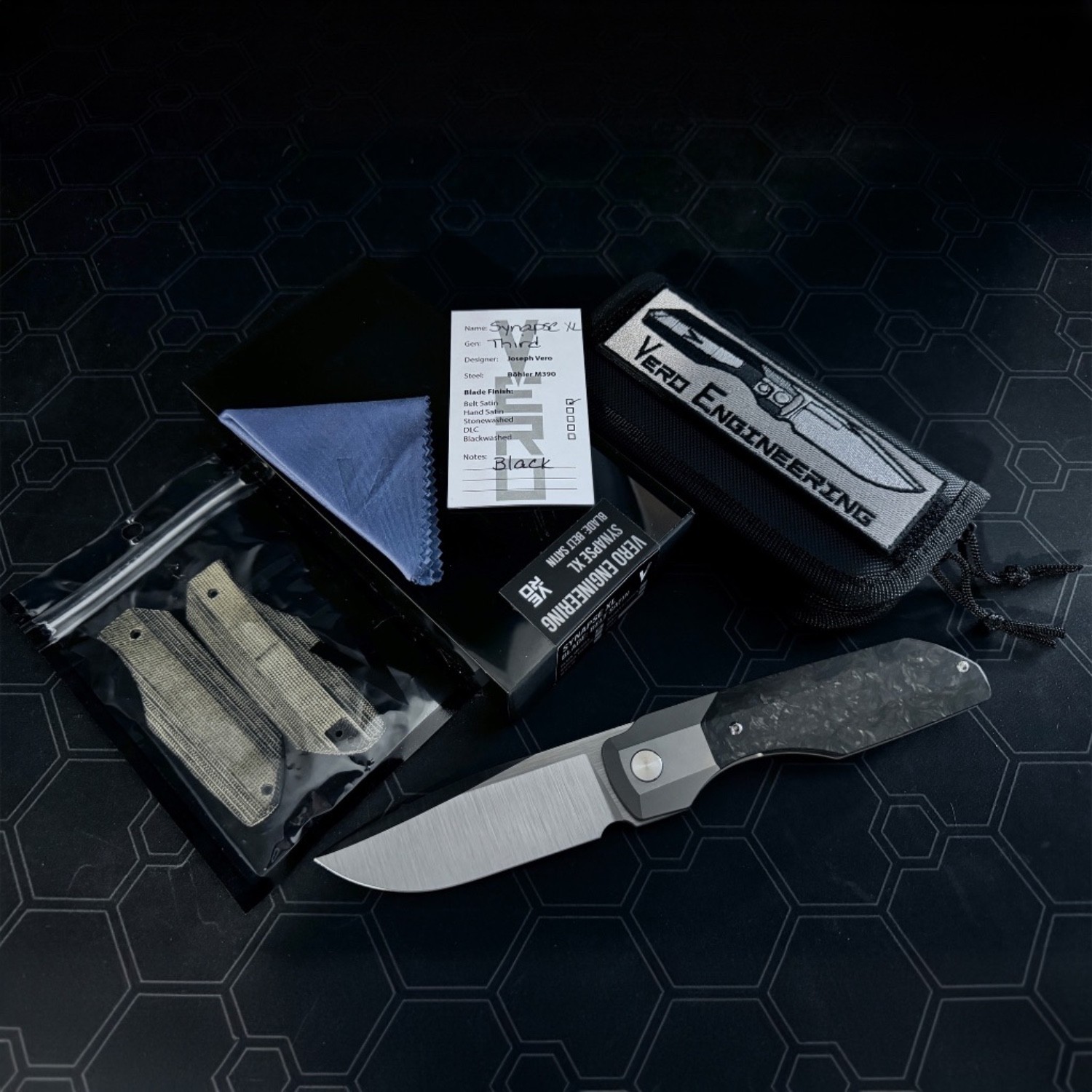 Bladebinge - Vero Engineering Synapse XL Belt Satin w/ Marbled Carbon & Black Micarta Scales