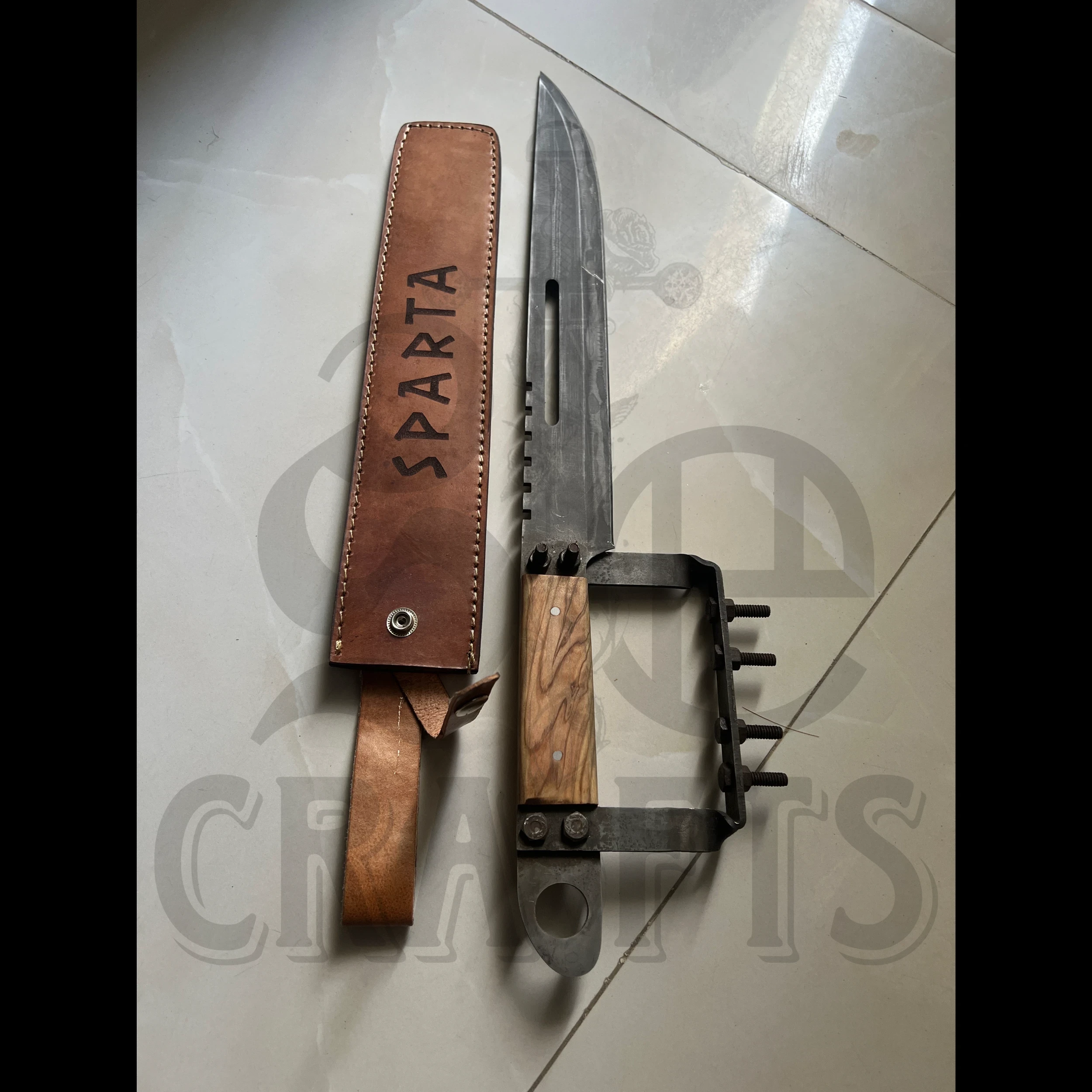 Bladebinge - Handmade Custom Damascus Steel Metro Knife | Compact ...
