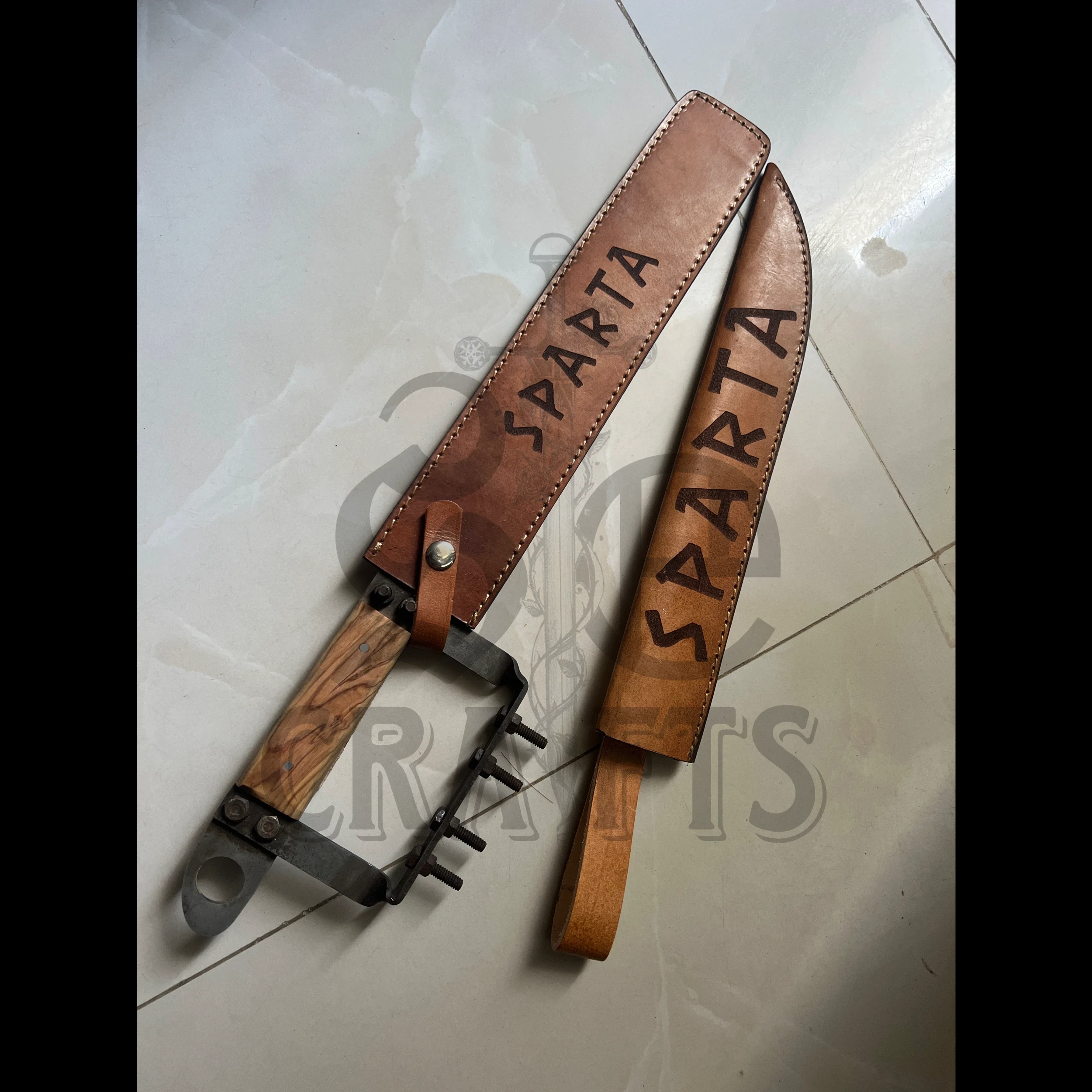 Bladebinge - Handmade Custom Damascus Steel Metro Knife | Compact ...