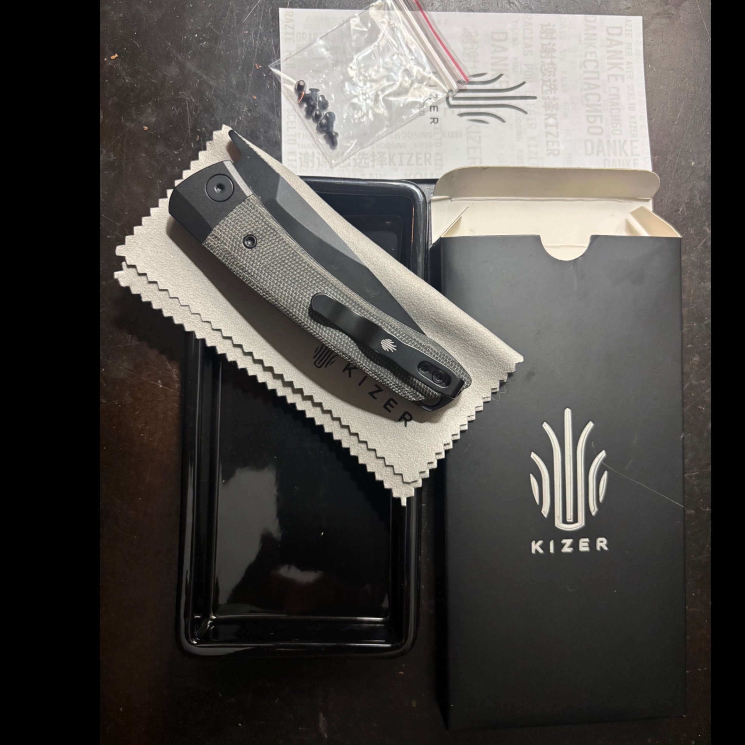Bladebinge - Kizer Mini Momo. New in box