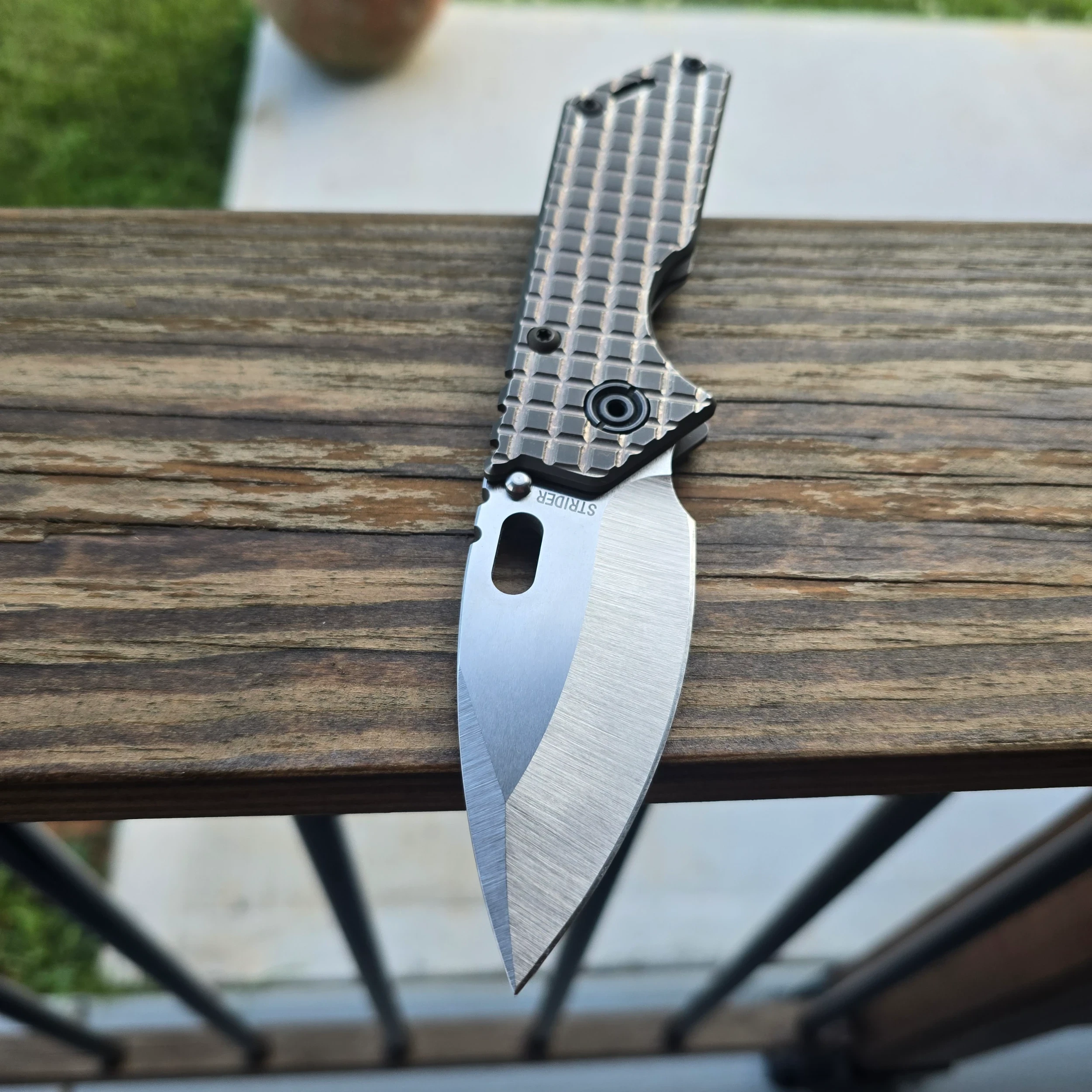 Bladebinge - Strider AR.75 frag