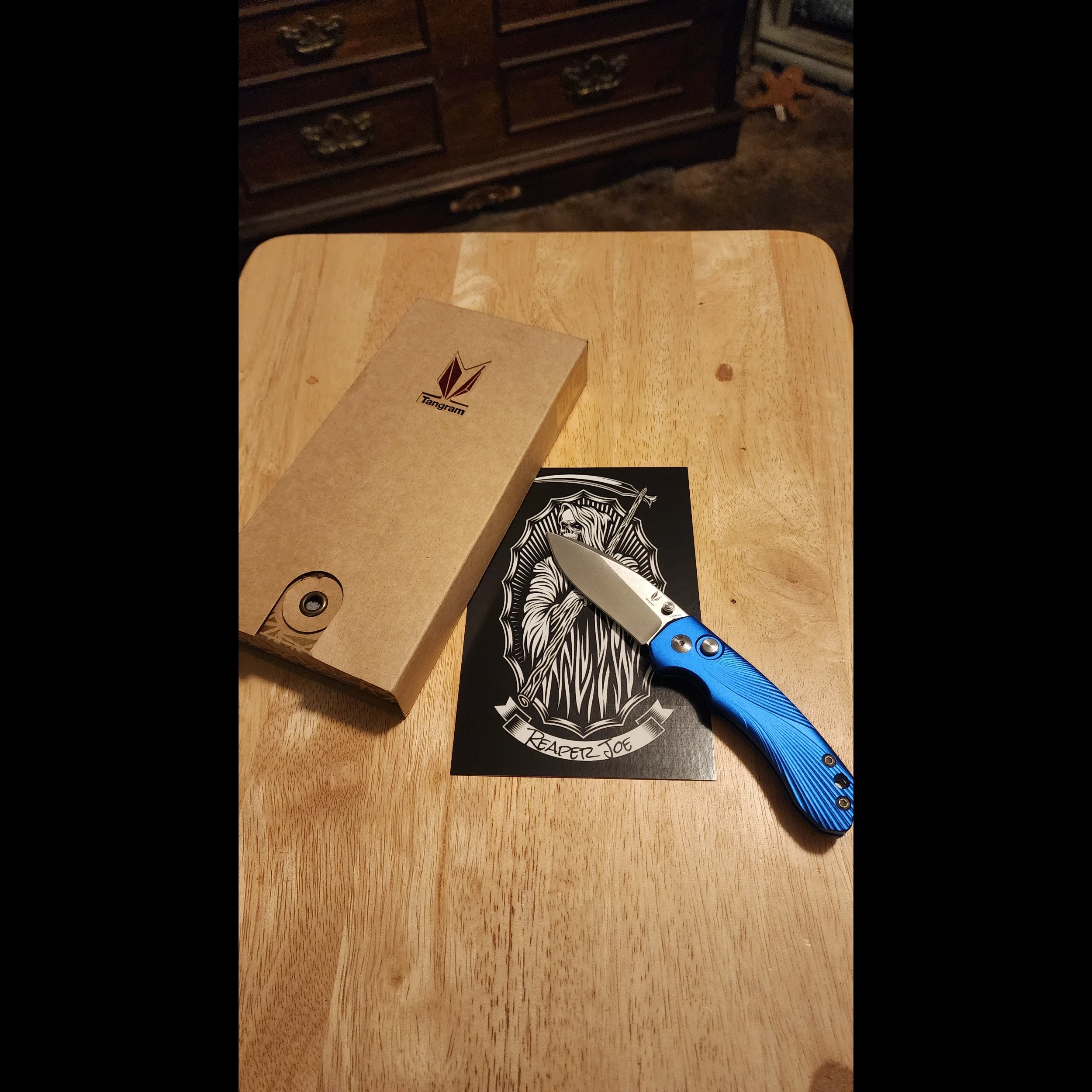 Bladebinge - BNIB Tangram (Kizer)