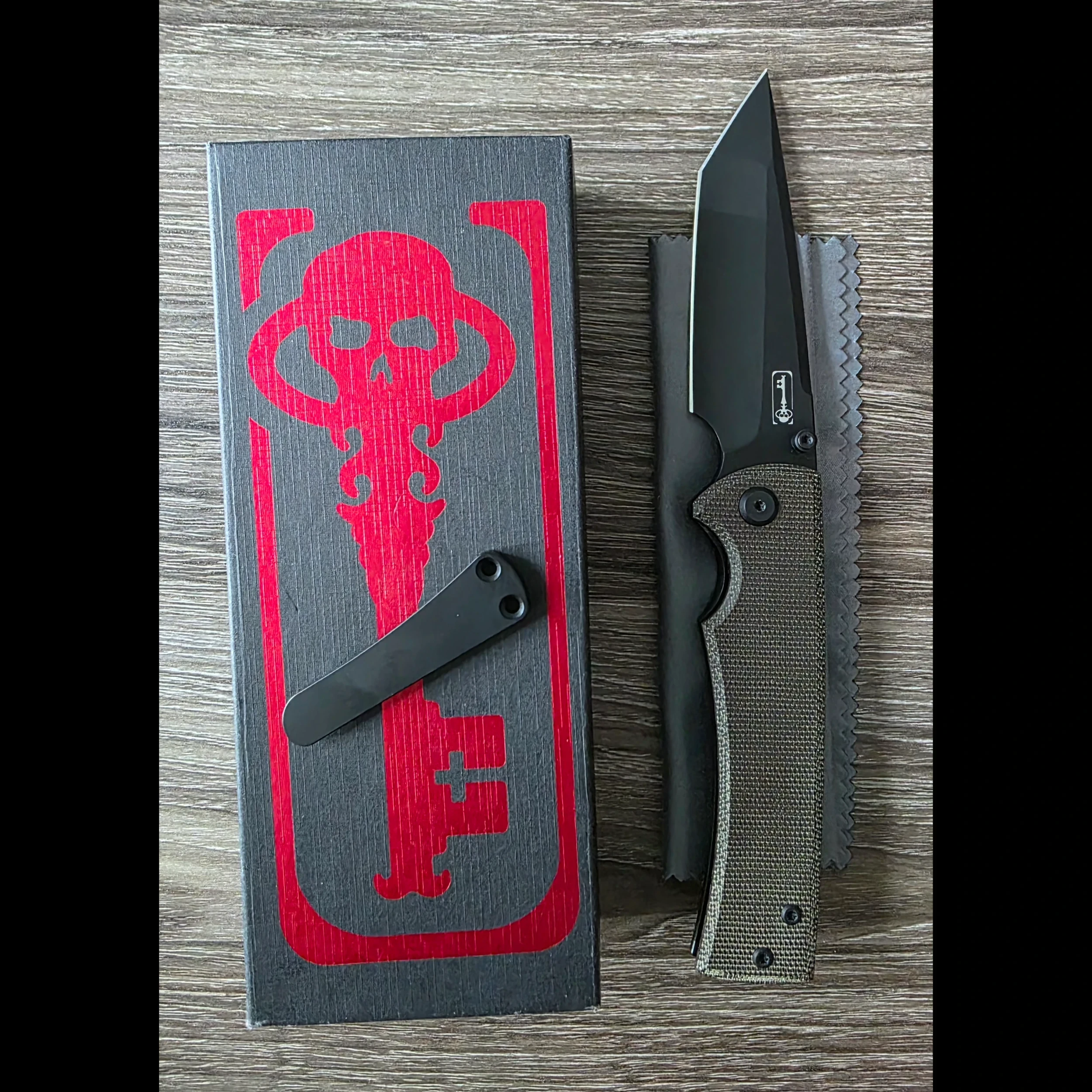 Bladebinge - Chaves Liberation 229 Tanto Frame Lock Knife Green Micarta ...