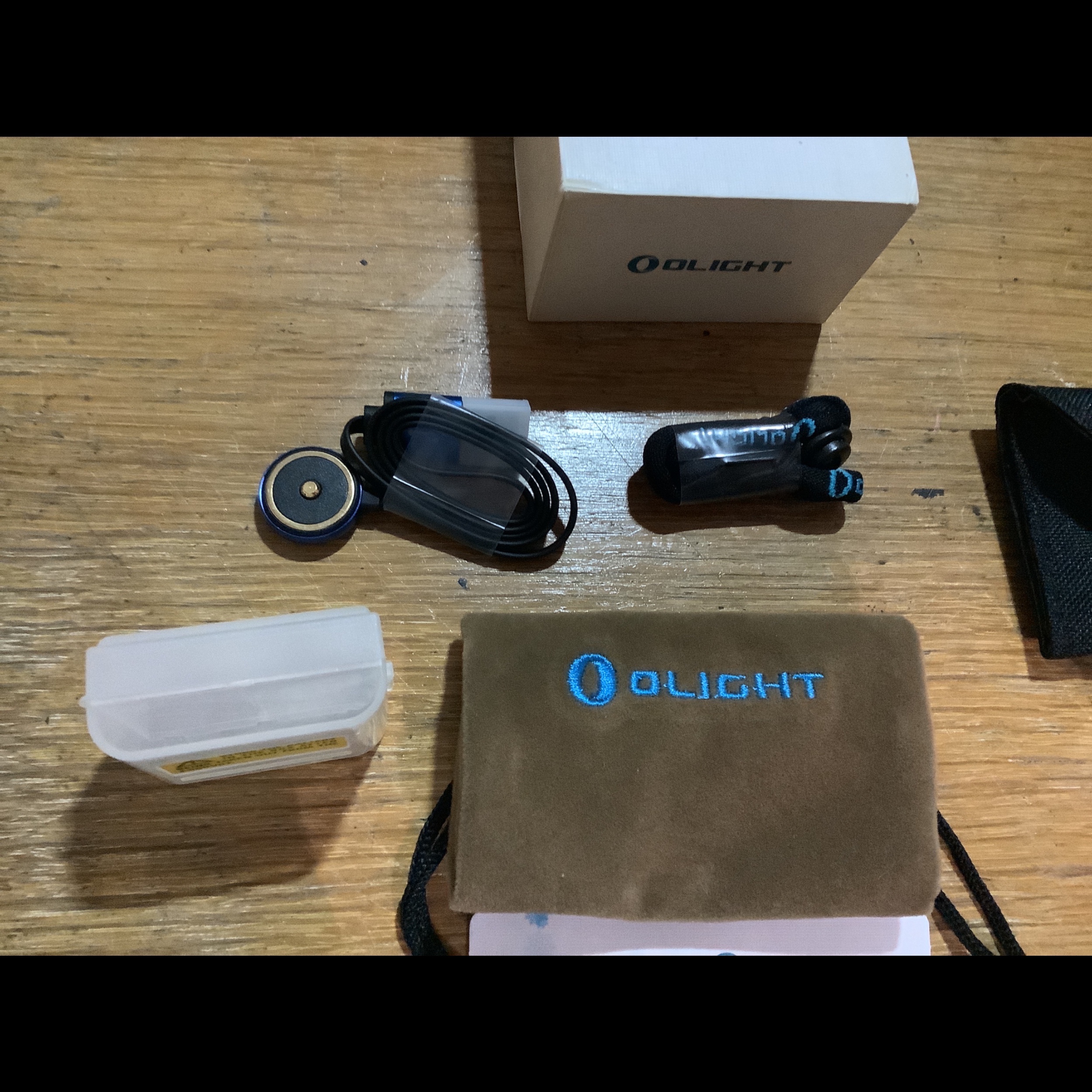 Bladebinge - OKNIFE/OLIGHT COMBINATION PACKAGE. FREEZE 2 KNIFE AND ...