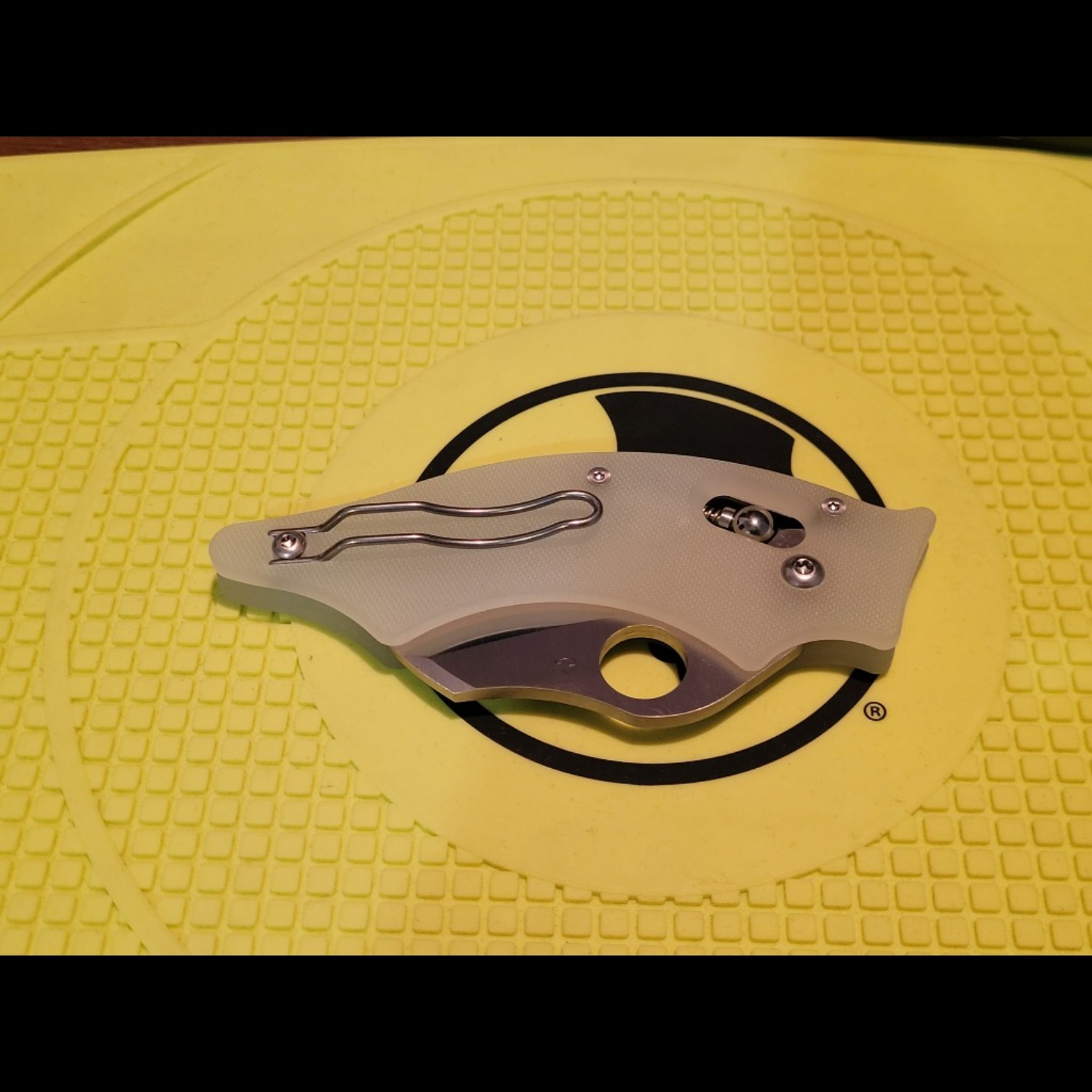 Bladebinge - VERY RARE*** CPM M4 SPYDERCO DODO JADE G10 (BHQ EXCLUSIVE)