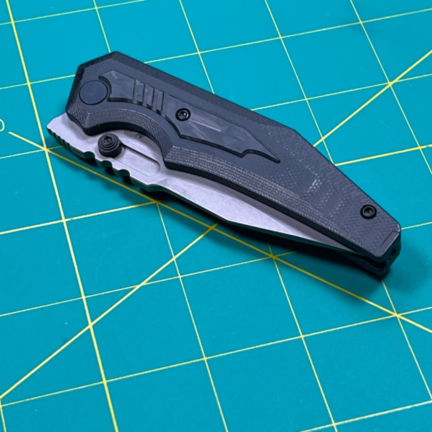 Bladebinge - Arcane Designs Preytheon in black G10 with added/upgraded ...