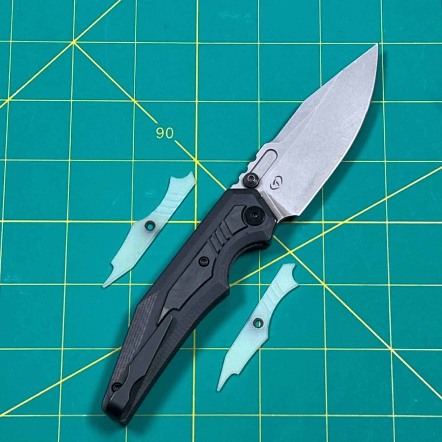 Bladebinge - Arcane Designs Preytheon in black G10 with added/upgraded ...
