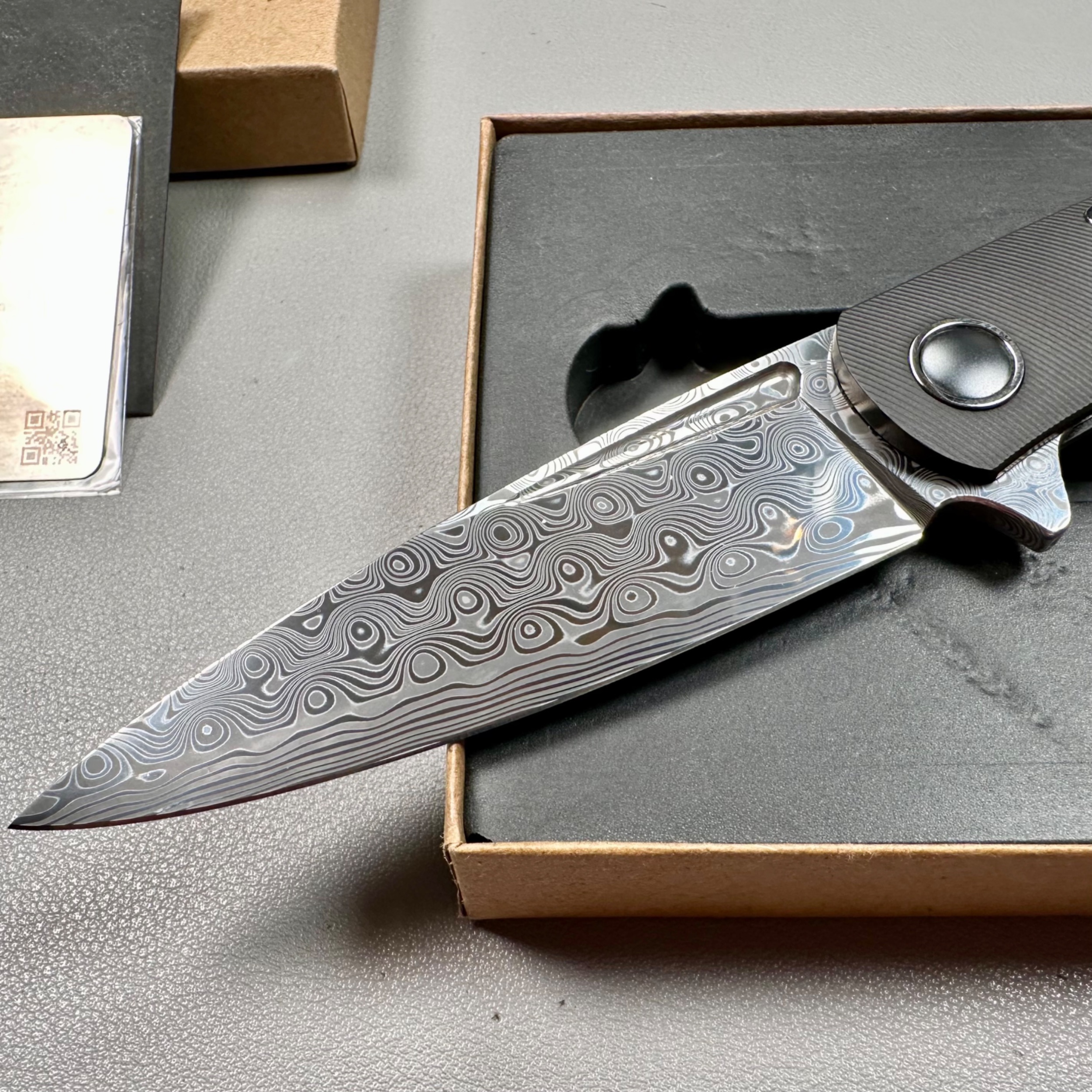 Bladebinge - Edgar & Cole full custom Chimera knife with a flipper ...