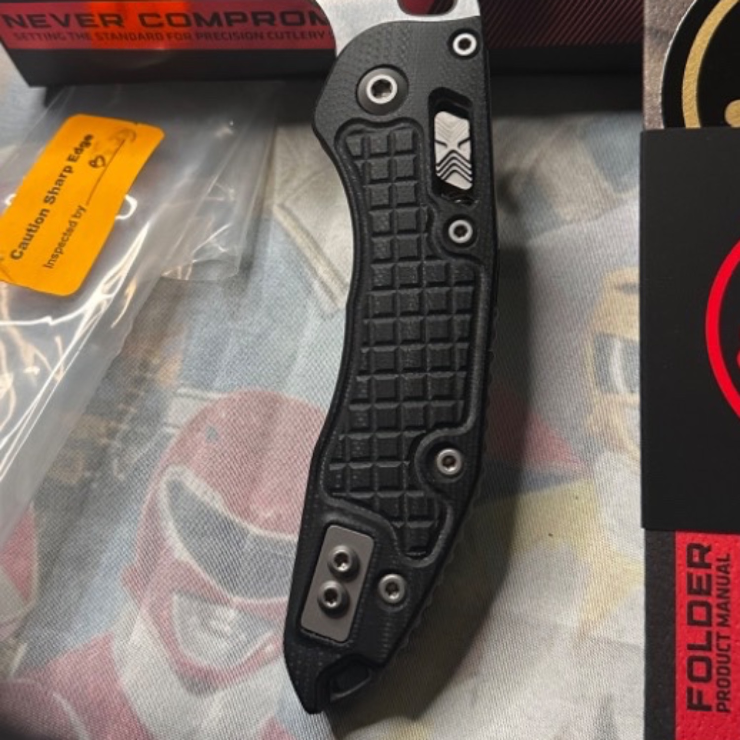 Bladebinge - Microtech Manual Stitch Black Frag G10 (169RL-10 FRGTBK)
