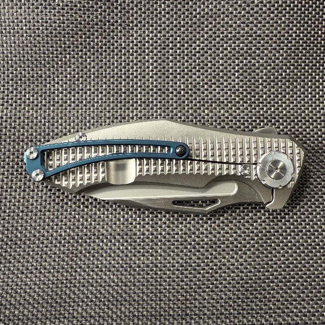 Bladebinge - PMP Knives Alpha Smilodon - Ti/Blue Accents