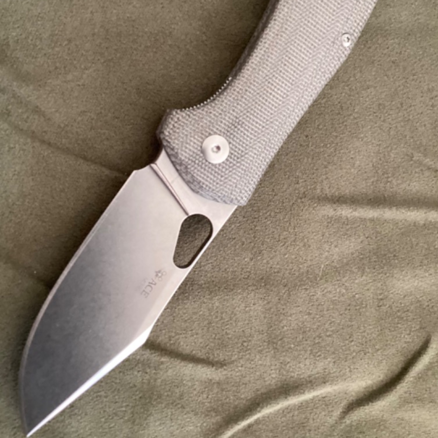Bladebinge - Giant Mouse - ACE Grand Green Canvas M390
