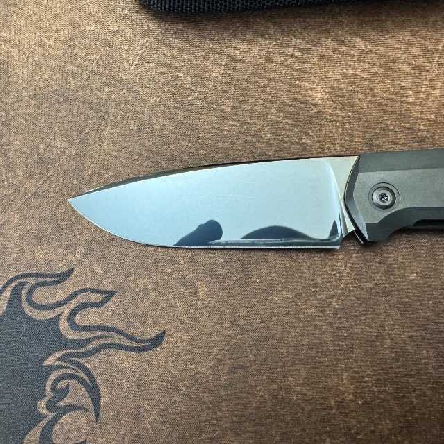 Bladebinge - CKF FIF 18 Mirror DLC M398 Blade and DLC titanium handle