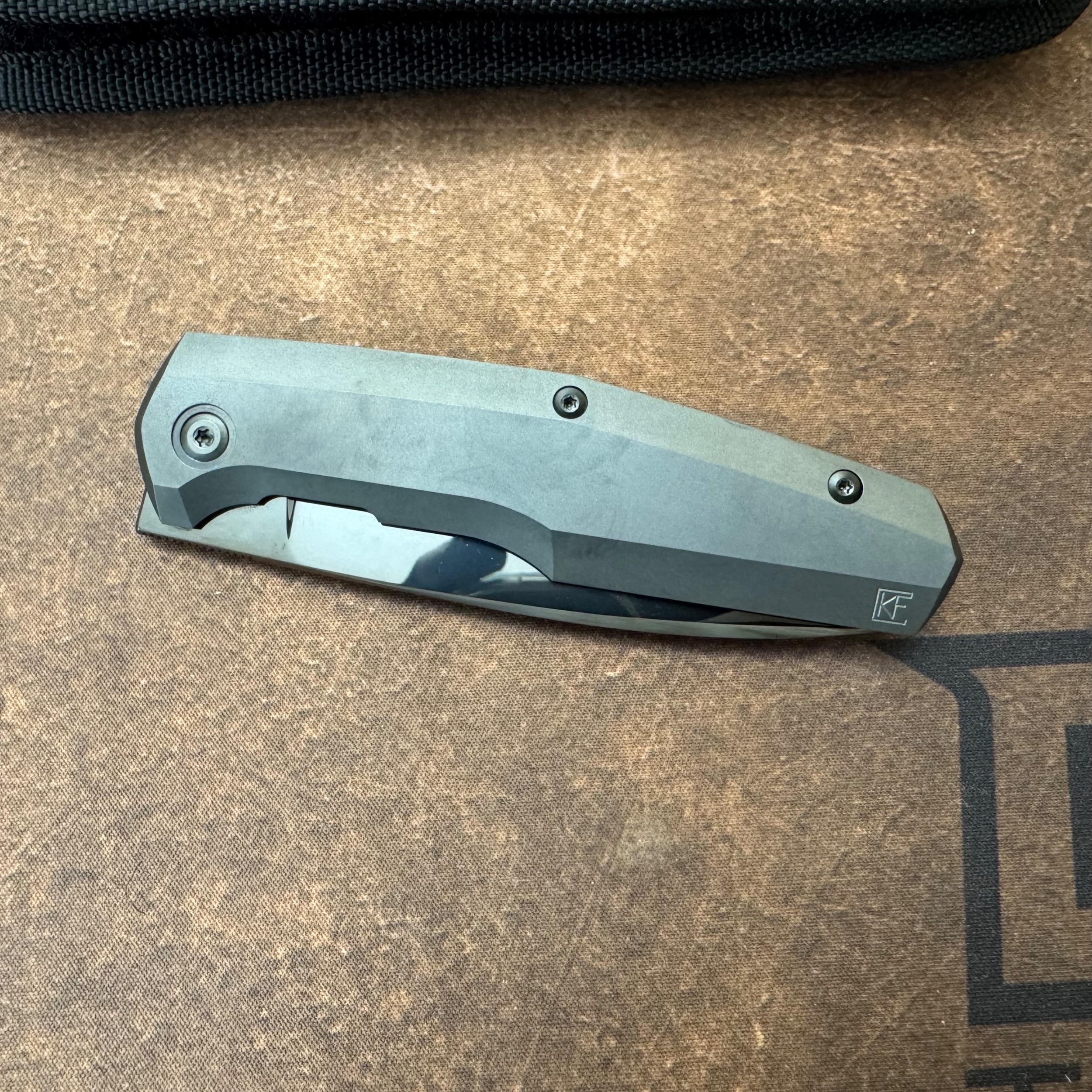Bladebinge - CKF FIF 18 Mirror DLC M398 Blade and DLC titanium handle