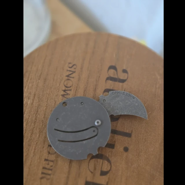 Bladebinge - Serge Panchenko Gen 1 Coin Claw Antique Copper.