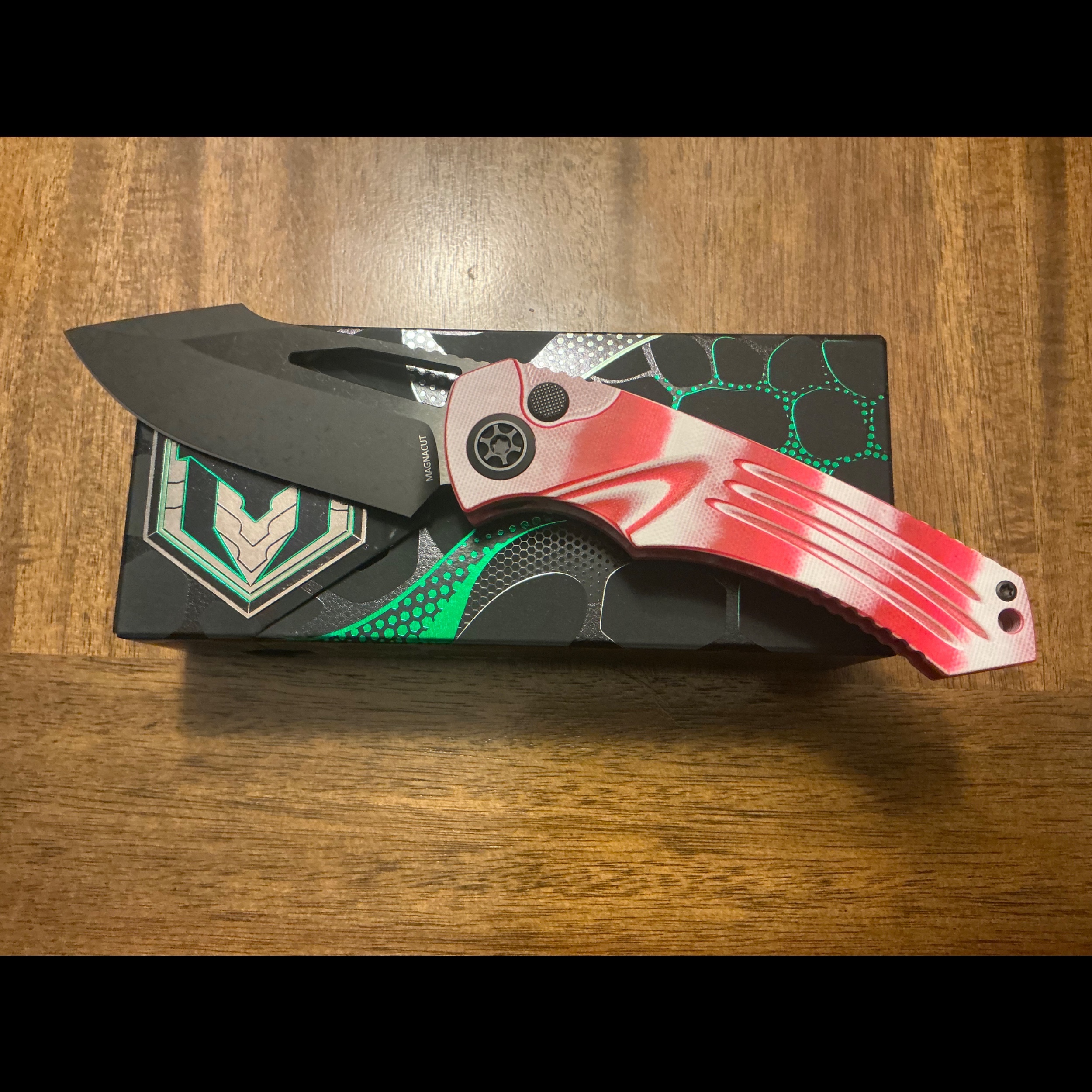Bladebinge - HERETIC KNIVES PARIAH MANUAL DROP POINT DLC CANDY CANE G10 ...