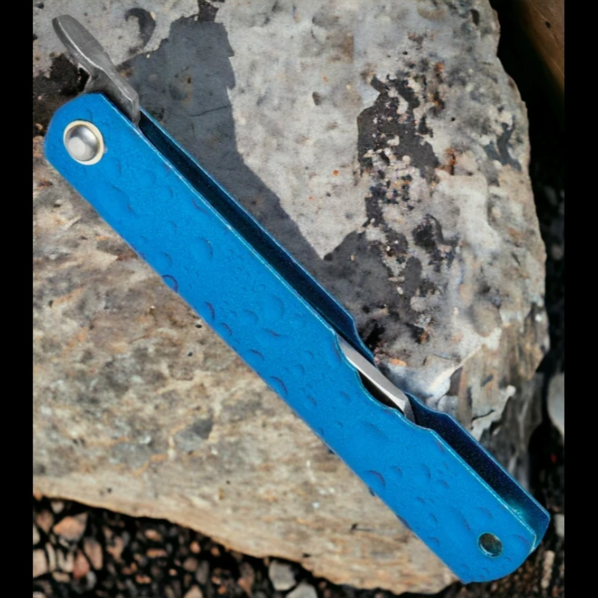 Bladebinge - Higonokami O28 Mizushibuki Splash Folder Knife with Blue ...