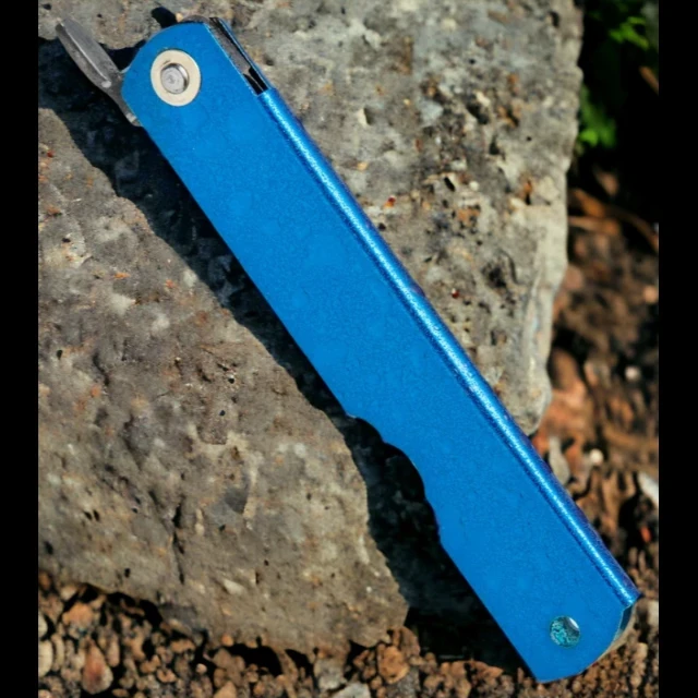 Bladebinge - Higonokami O28 Mizushibuki Splash Folder Knife with Blue ...