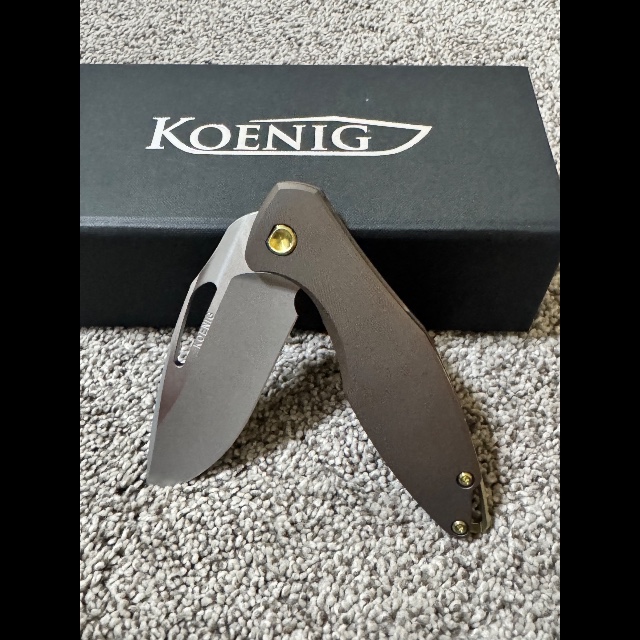 Bladebinge - Koenig Arius M390 Burnished w/pf Patterned