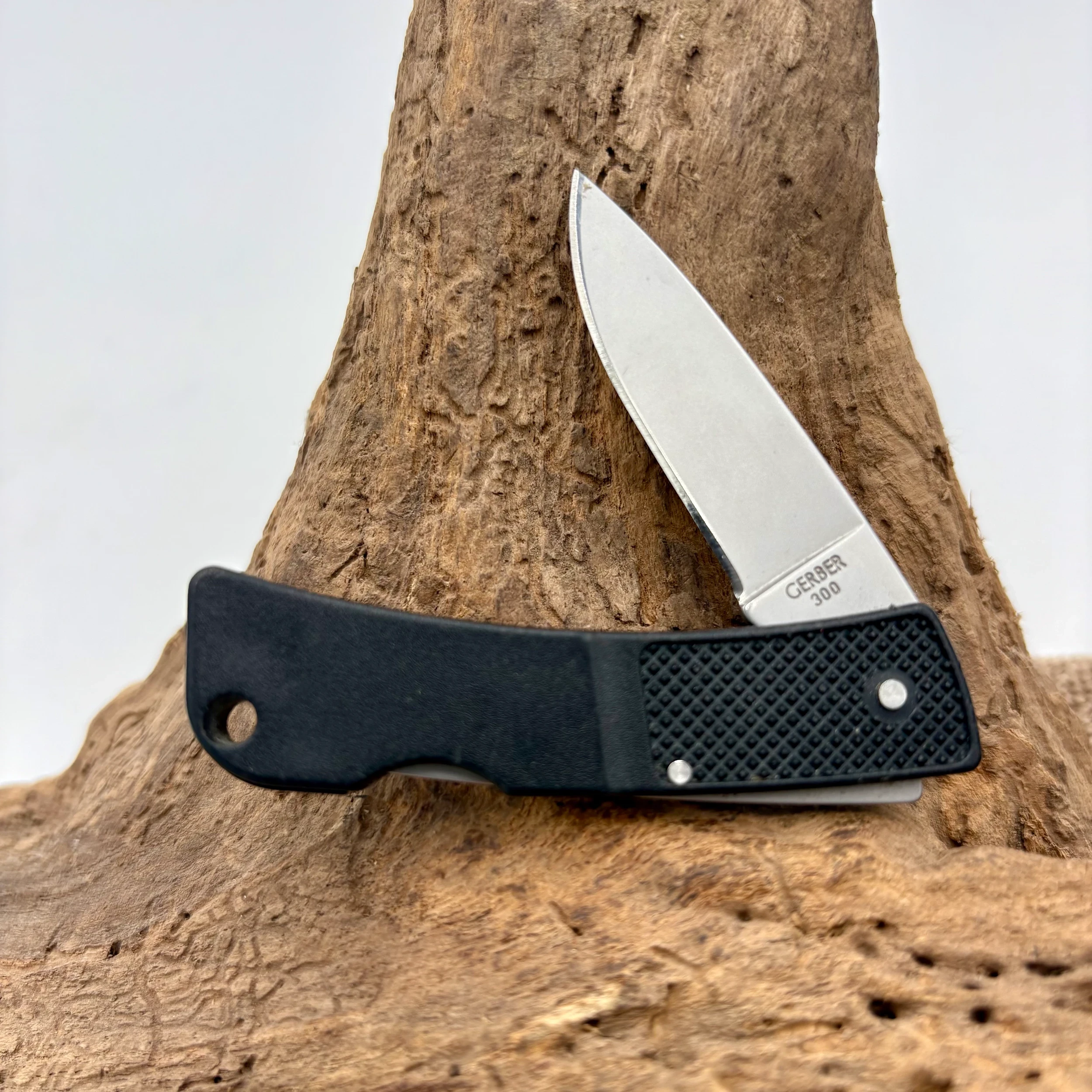 Bladebinge - GERBER USA 300 Lockback Drop Point Folding Pocket Knife ...