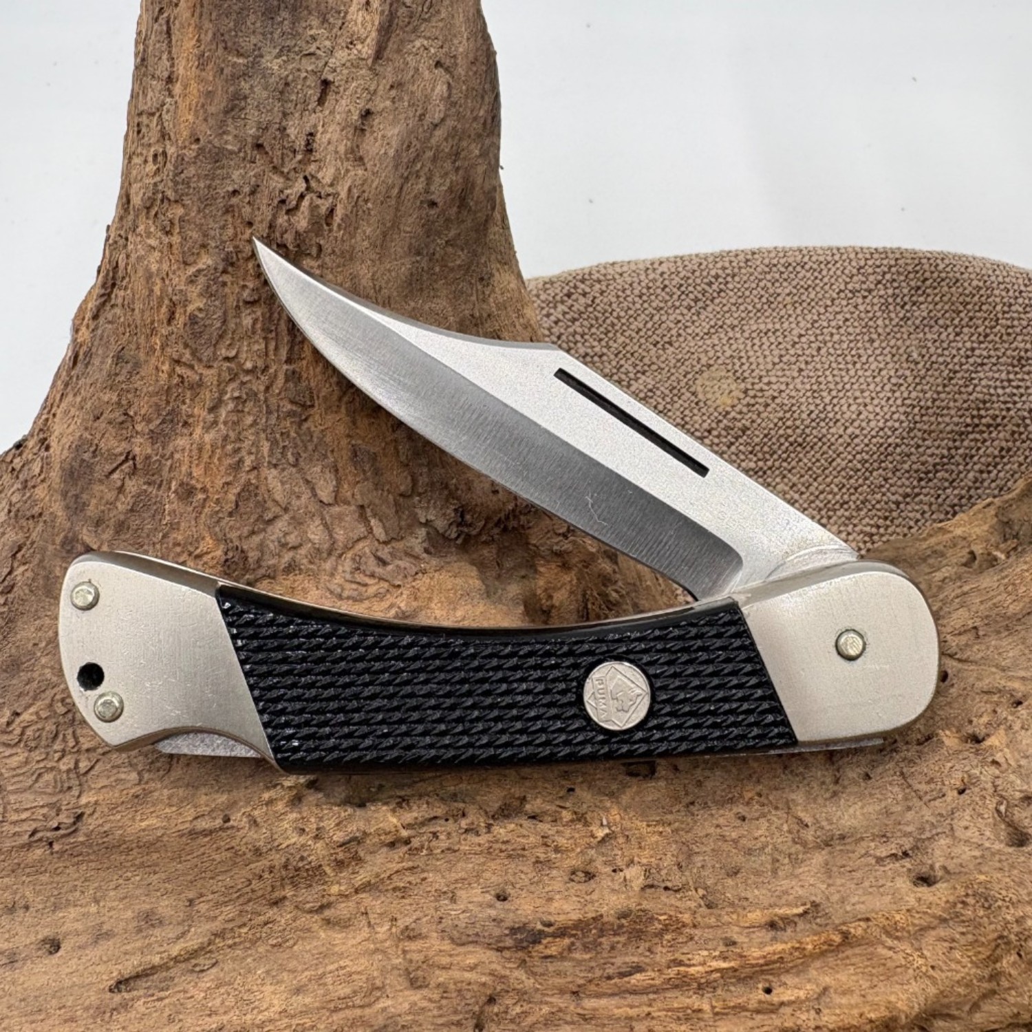 Bladebinge - PUMA 265 Stainless Steel Captain Lock-Back Clip Point ...