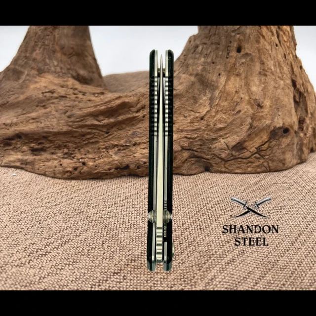 Bladebinge - Smith & Wesson Plain Edge Folding Fighter Darrel Ralph ...