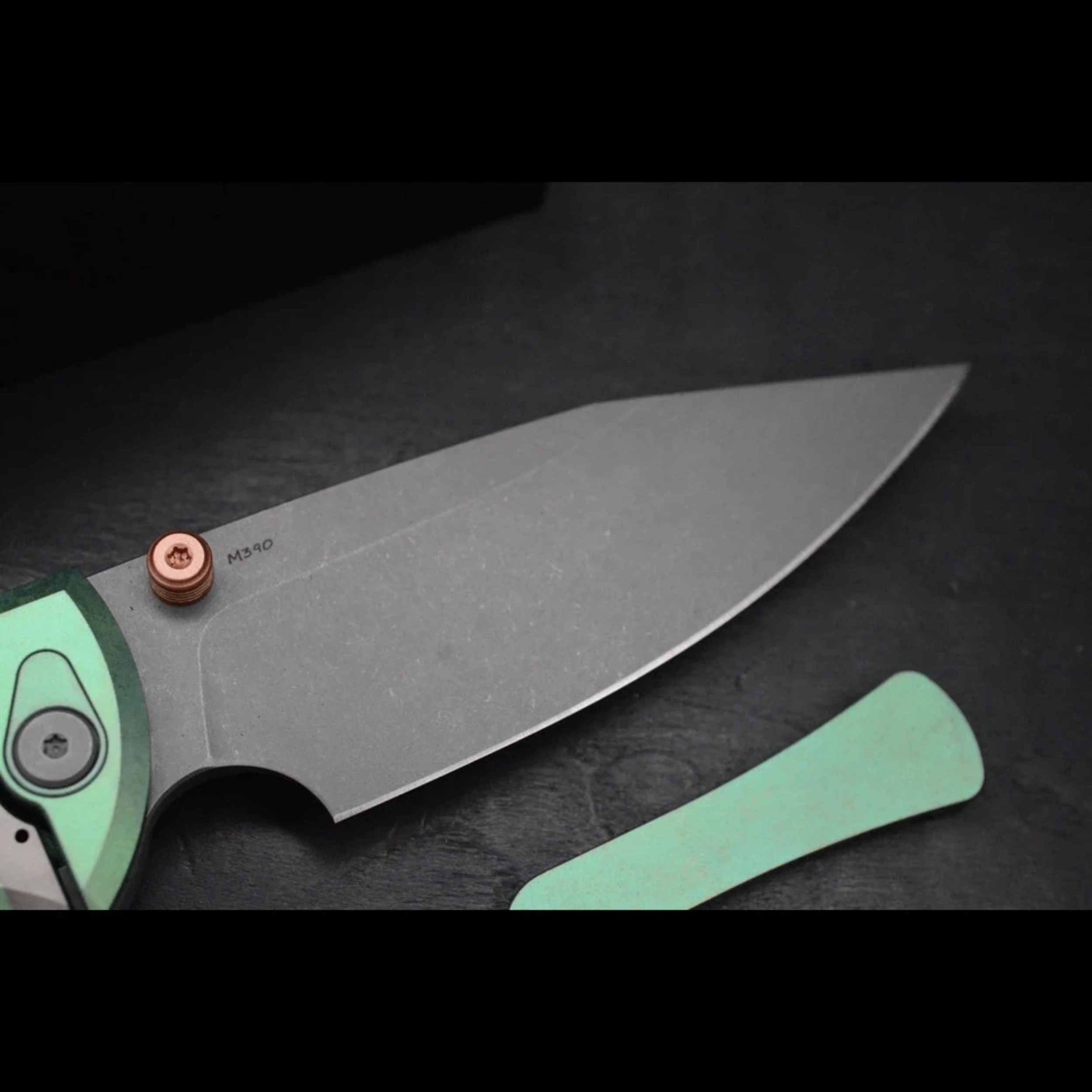 Bladebinge - RARE++229 Chaves Custom EXC Scapegoat-Corundum Green Ano ...