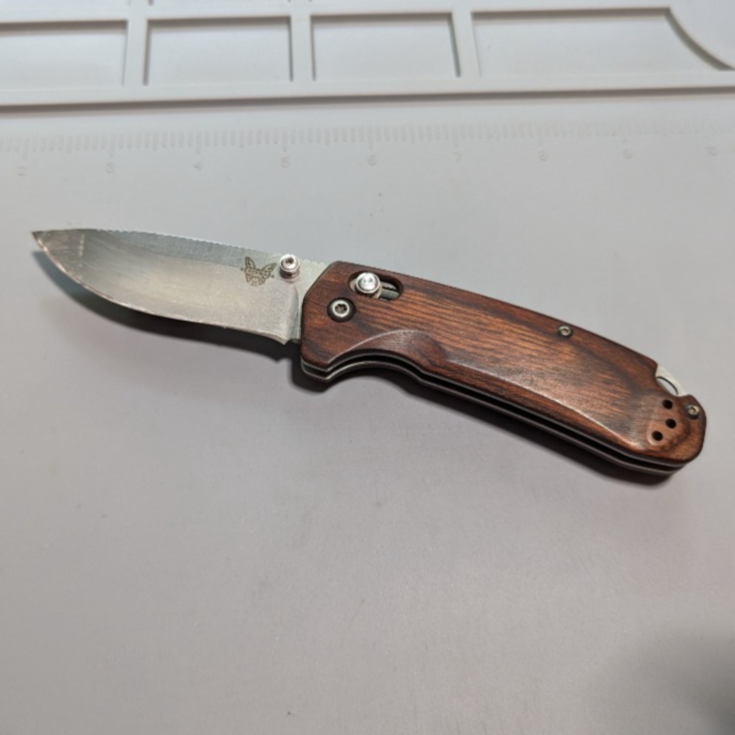 Bladebinge - Benchmade - North Fork 15031-2 Hunting Knife with Wood ...