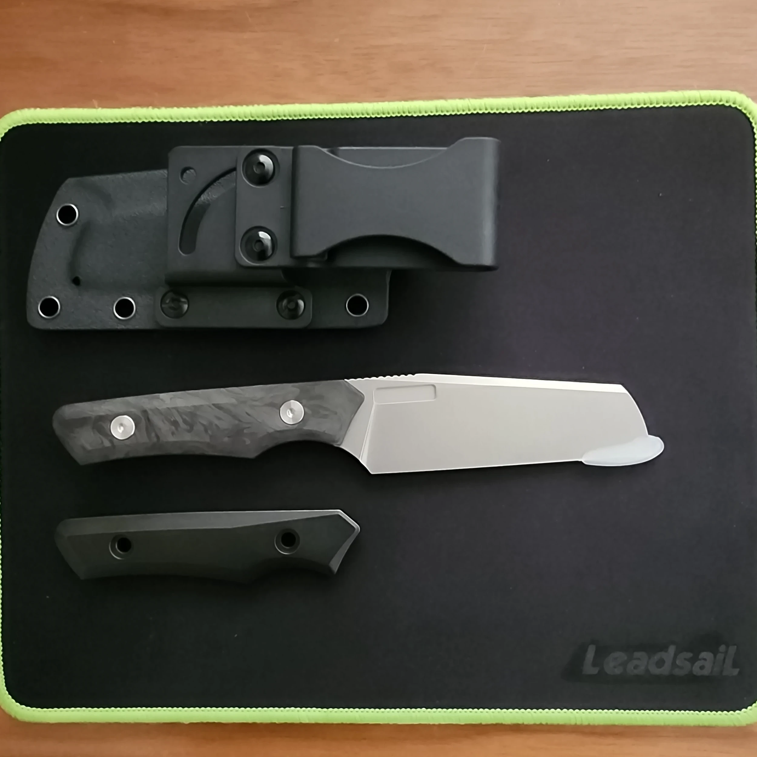 Bladebinge - Axon Fixed Blade Vero Engineering