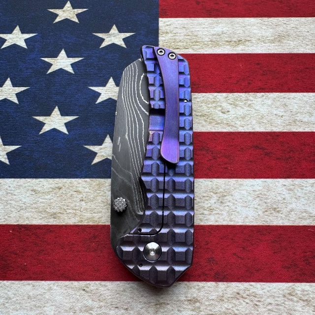 Bladebinge - Freeman Knives - Harley Damascus